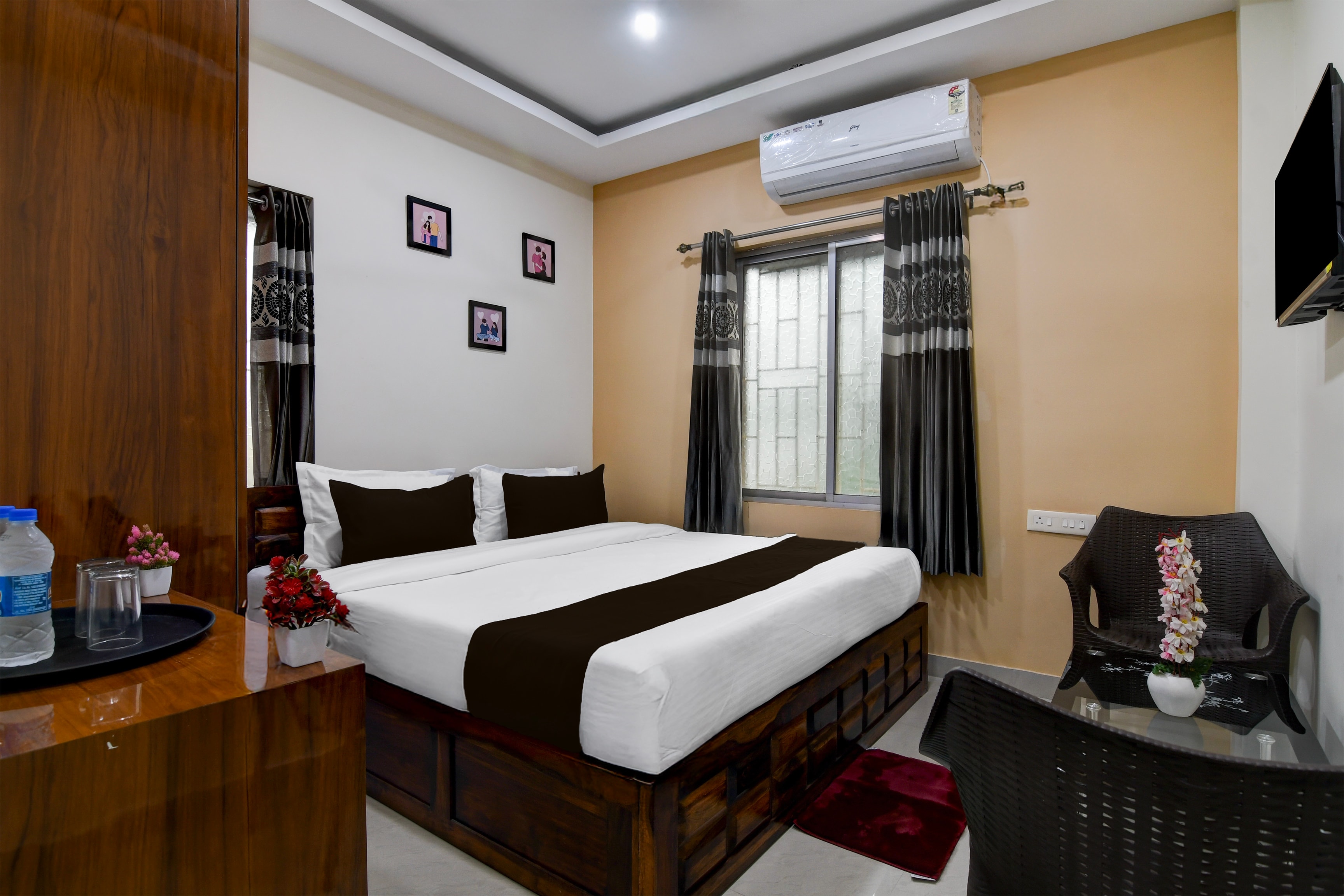 Super Hotel O SS INN 𝗕𝗢𝗢𝗞 Bhubaneshwar Hotel