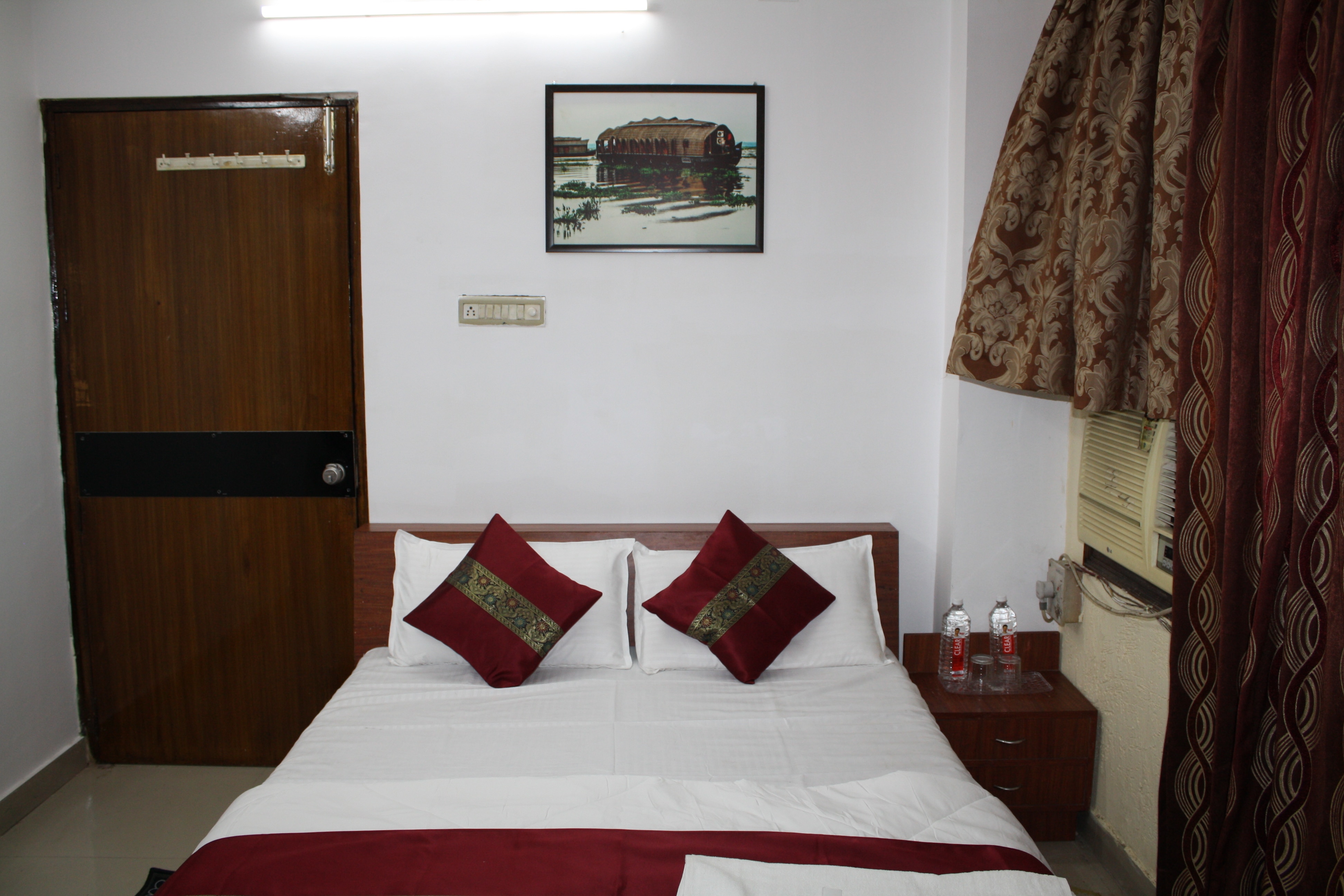 Iyers Bnb Home Stay 𝗕𝗢𝗢𝗞 Varanasi Apartment