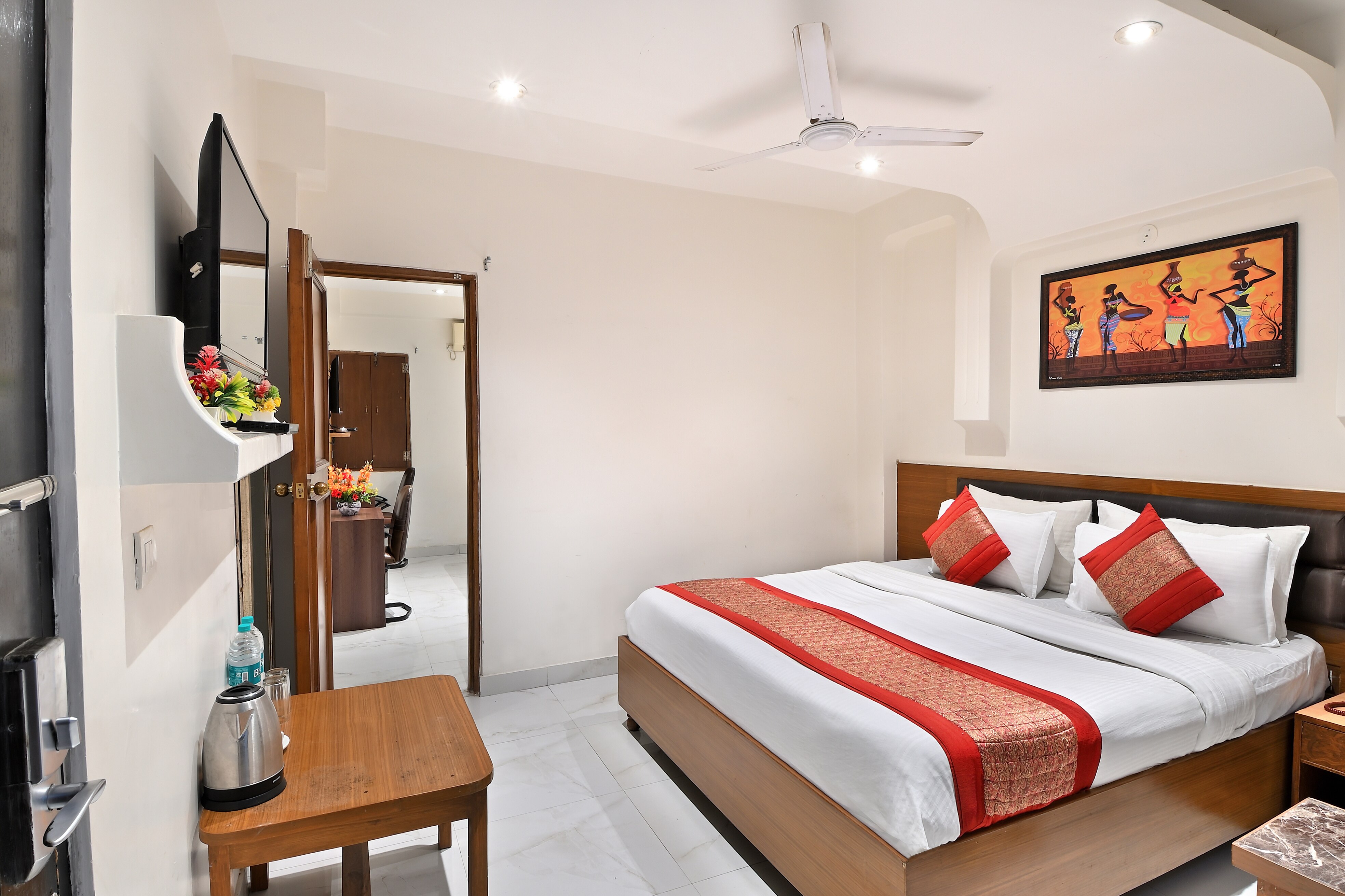 Hotel Paradise International by JMD (Near Delhi IGI Airport) Delhi ...