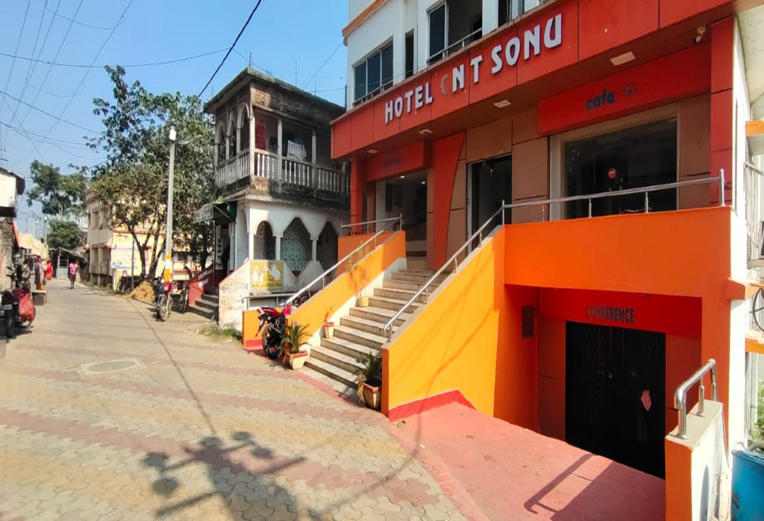 STAYMAKER Chakra Nayan Tara Sonu Inn 𝗕𝗢𝗢𝗞 Tarapith Apartment