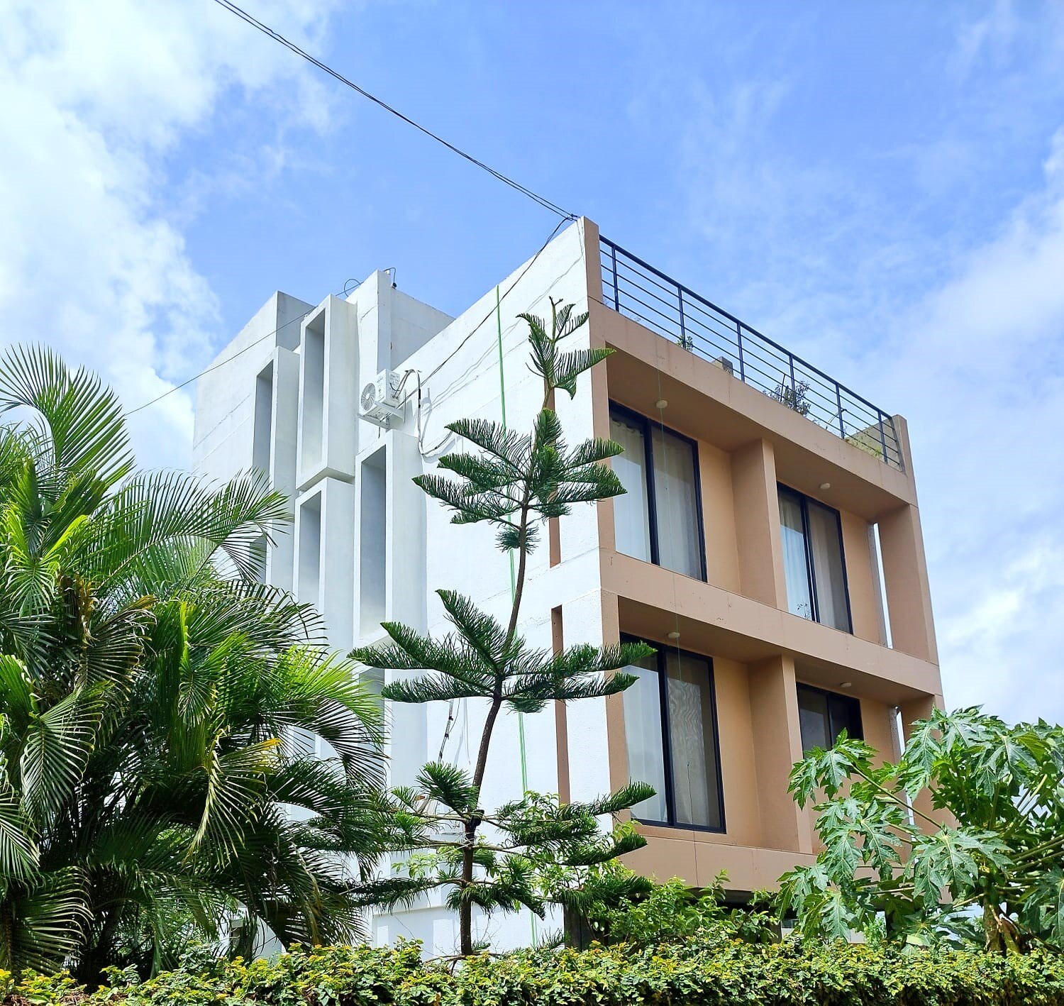 Liferoots Studio 𝗕𝗢𝗢𝗞 Lonavala Villa
