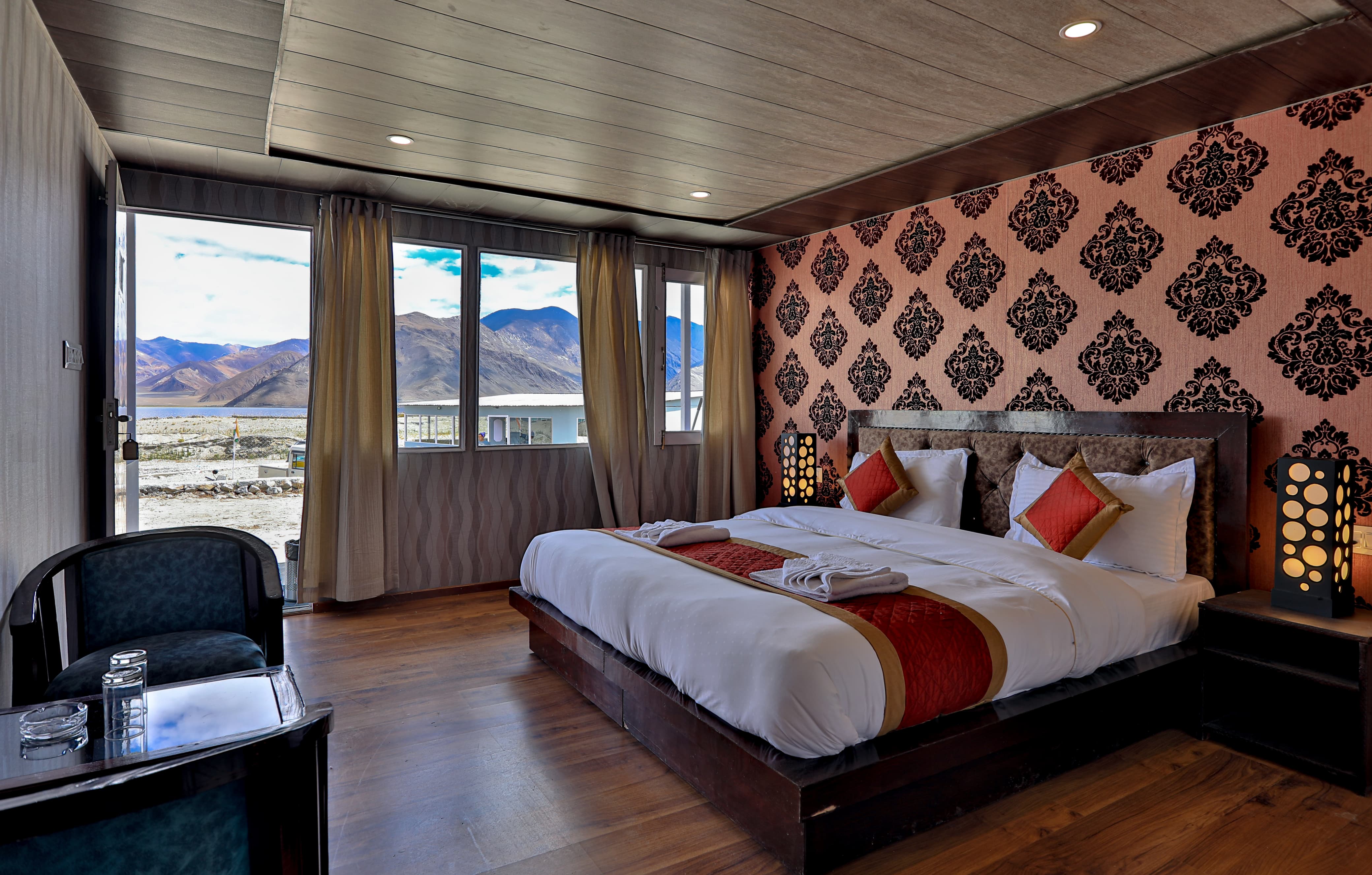 Pangong Heights Cottages 𝗕𝗢𝗢𝗞 Pangong Homestay