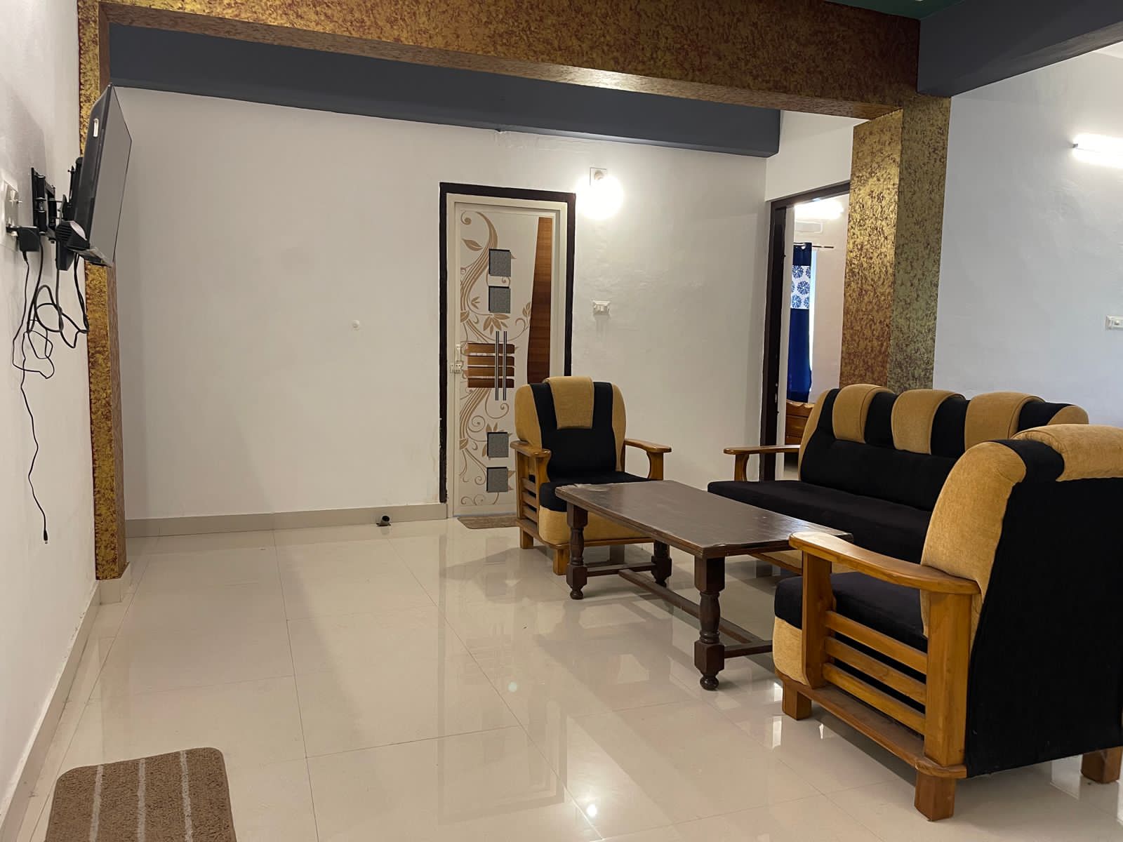 Cozy Room nearby Technopark 𝗕𝗢𝗢𝗞 Thiruvananthapuram Homestay