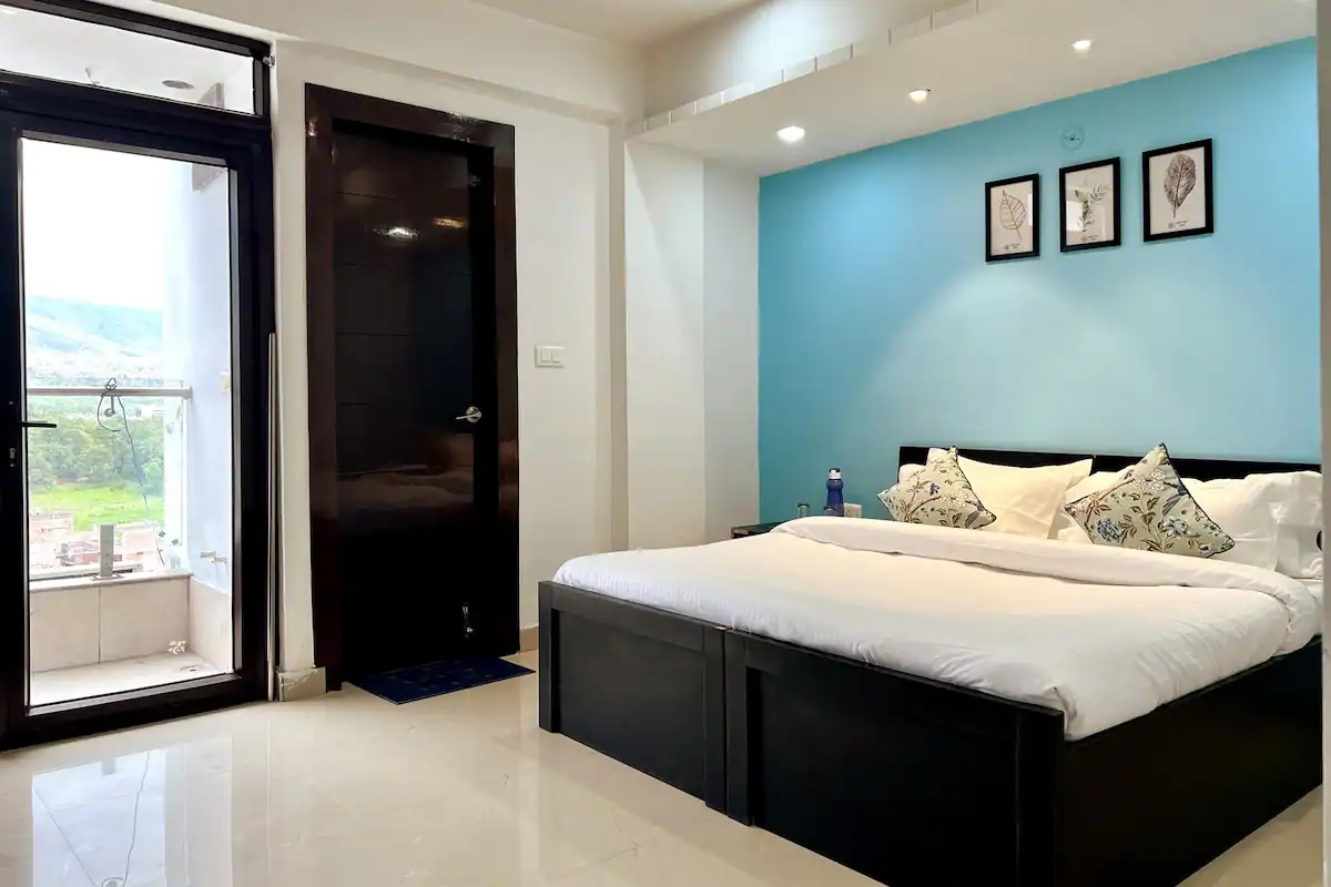 Wabi Sabi Stays 6 BHK 𝗕𝗢𝗢𝗞 Rishikesh Apartment