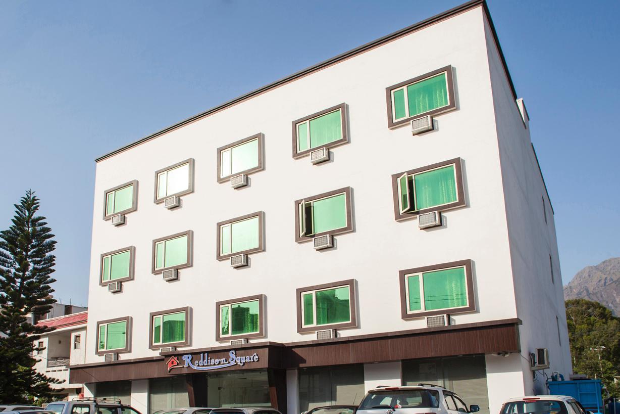Hotel Redison Square 𝗕𝗢𝗢𝗞 Katra Hotel