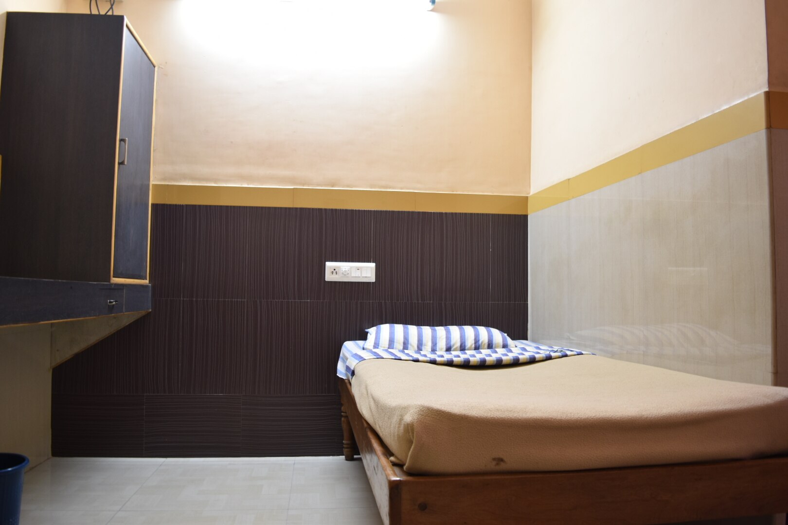 Hotel Abhiruchi 𝗕𝗢𝗢𝗞 Hassan Hotel