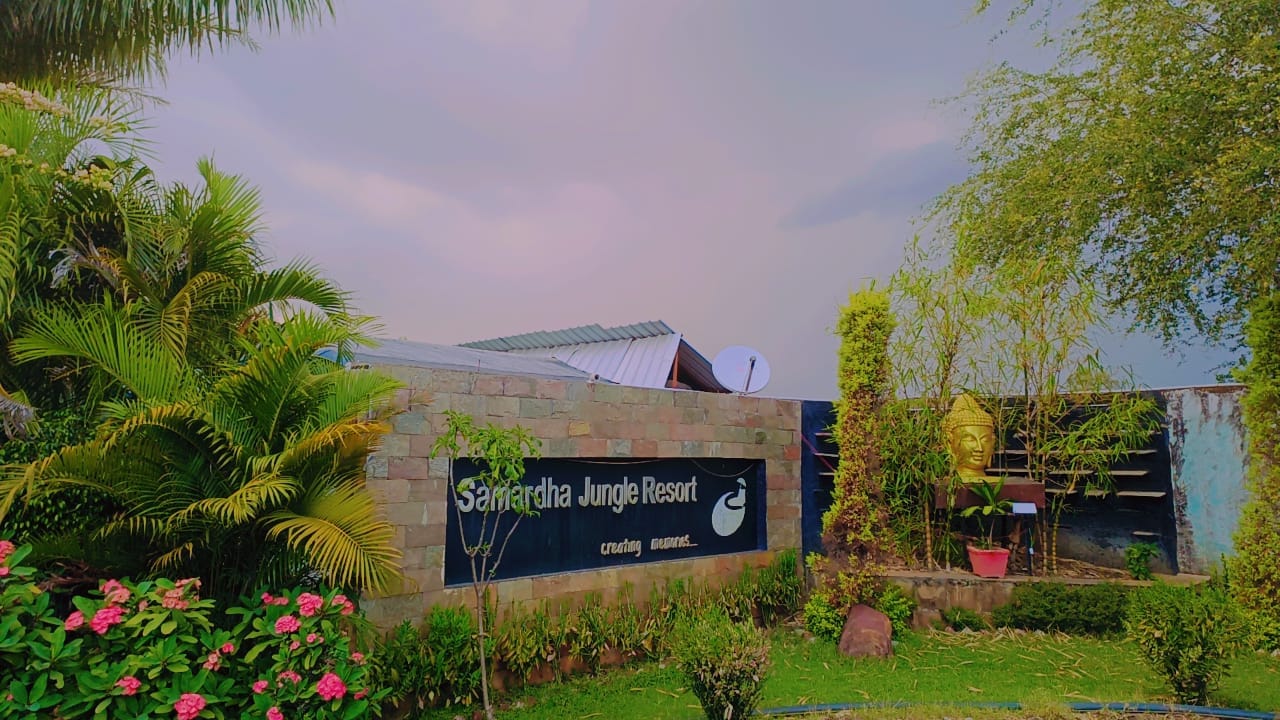 Samardha Jungle Resort 𝗕𝗢𝗢𝗞 Bhopal Resort