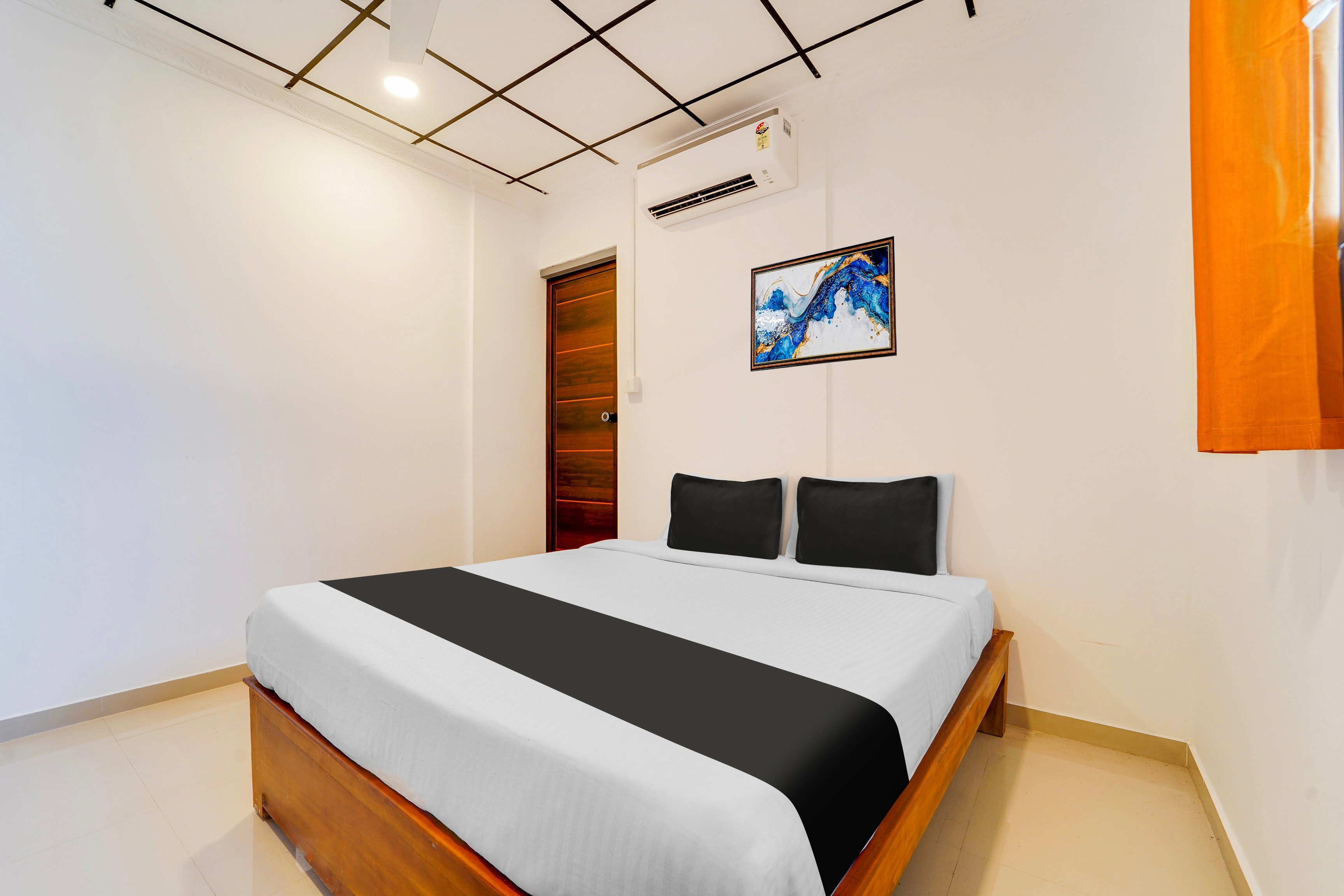 Super Hotel O Vazhakkala 𝗕𝗢𝗢𝗞 Cochin Hotel