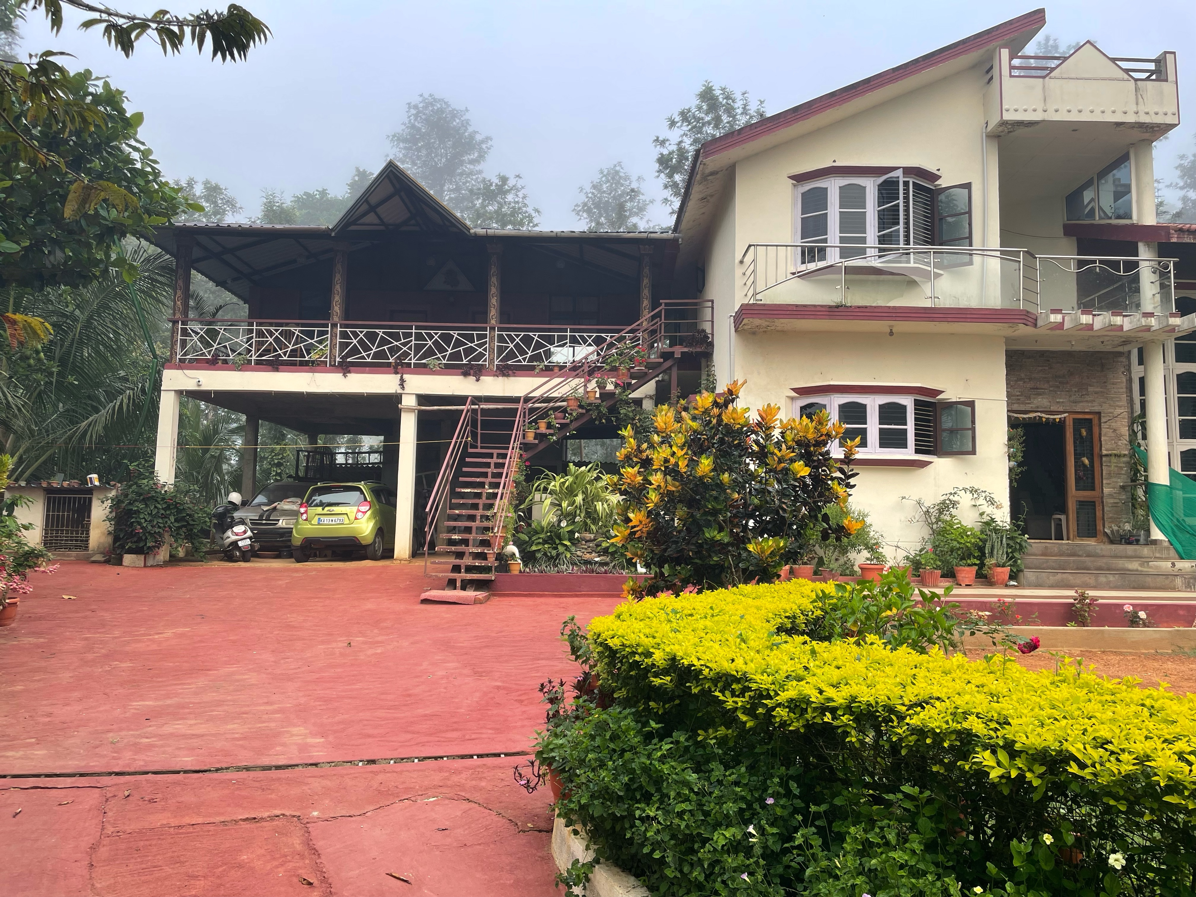 Coorg Aroma | Rooms in a Homestay 𝗕𝗢𝗢𝗞 Coorg Homestay