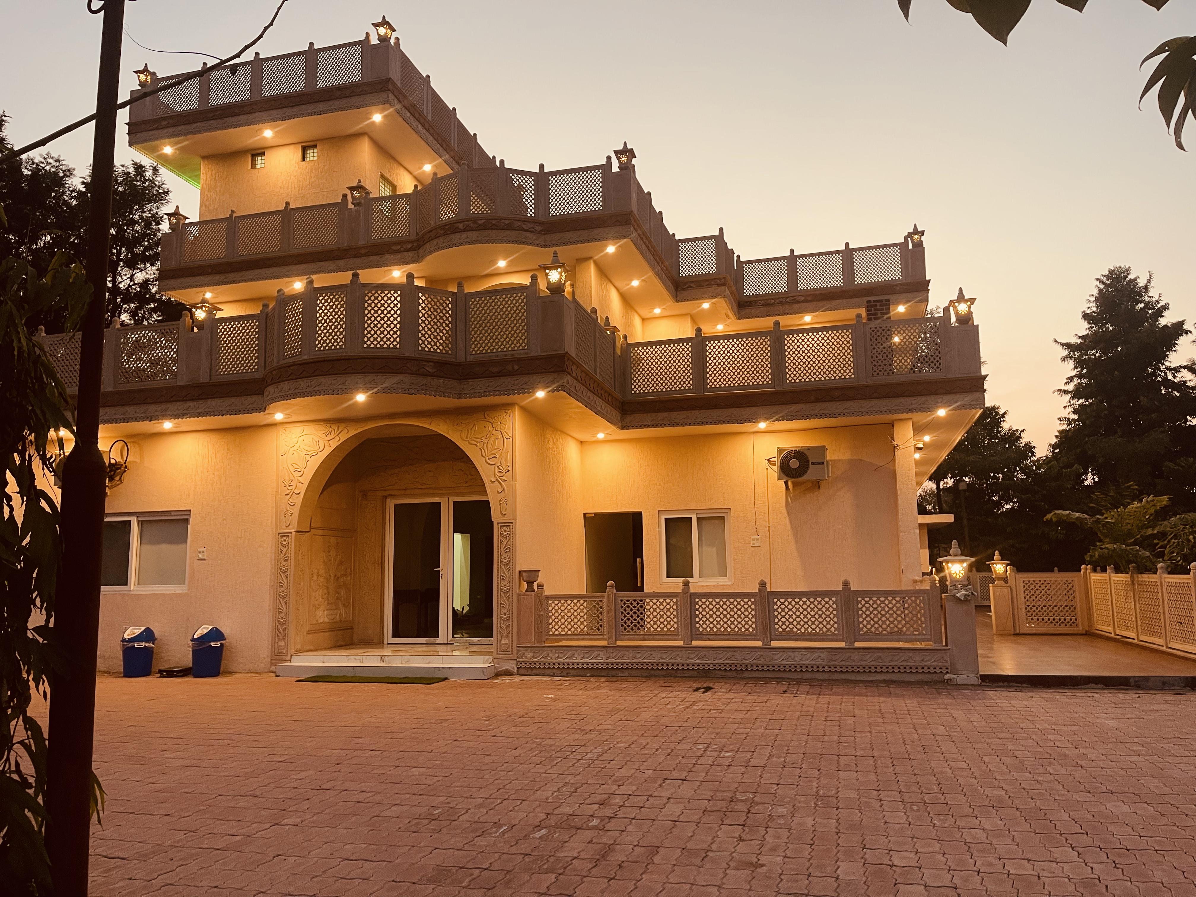 Rajwada Palace Luxurious 7 bhk property 𝗕𝗢𝗢𝗞 Manesar Farm House