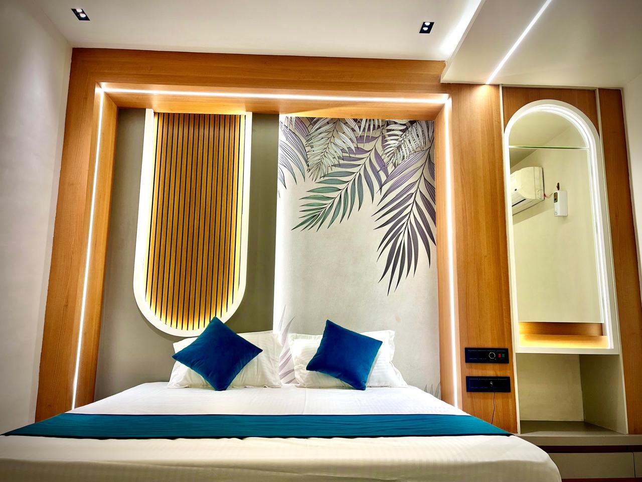 Photos of HOTEL RAJ PALACE - Hotel in Amreli