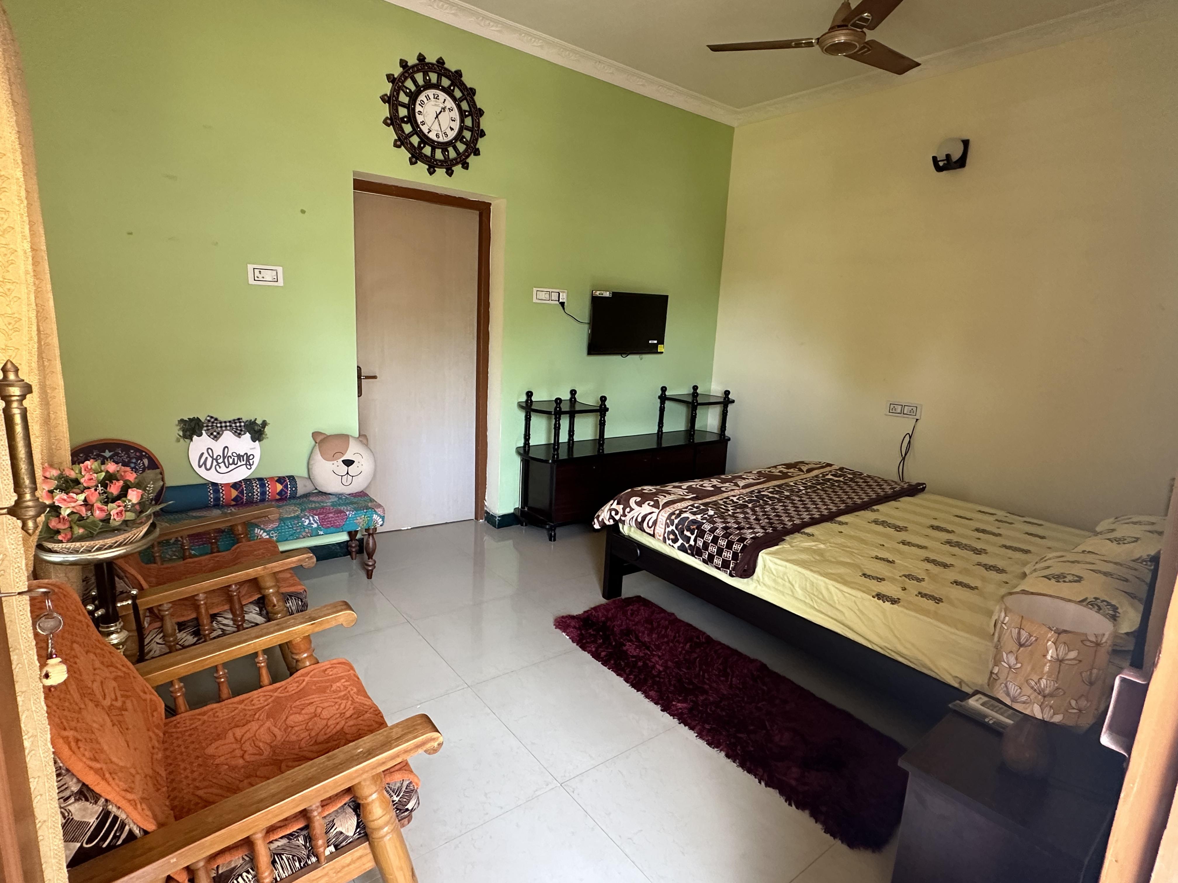 Om Sai Ram kirpa 𝗕𝗢𝗢𝗞 Coimbatore Homestay