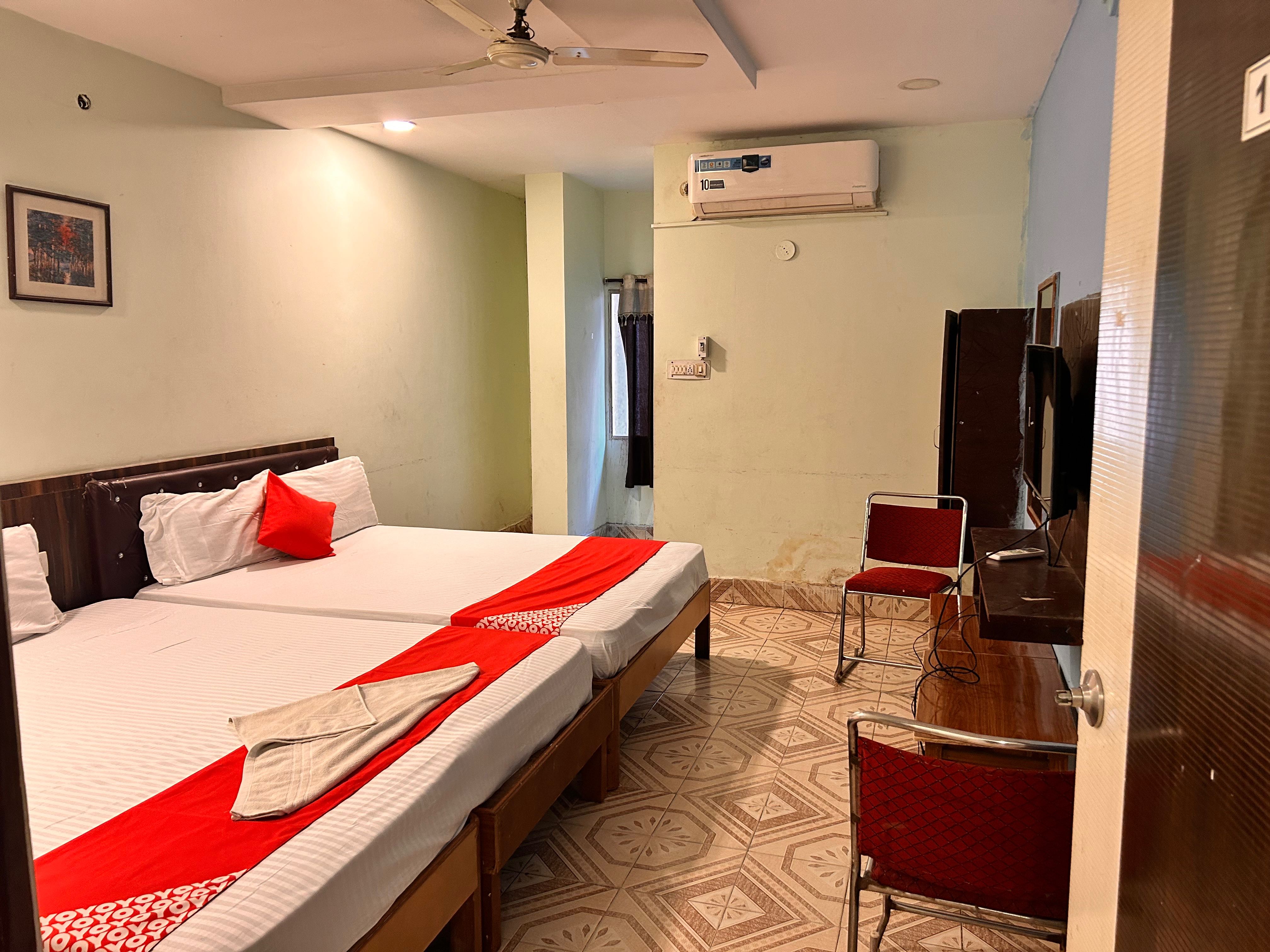 HOTEL O SREE SIMRAN PALACE 𝗕𝗢𝗢𝗞 Hyderabad Hotel