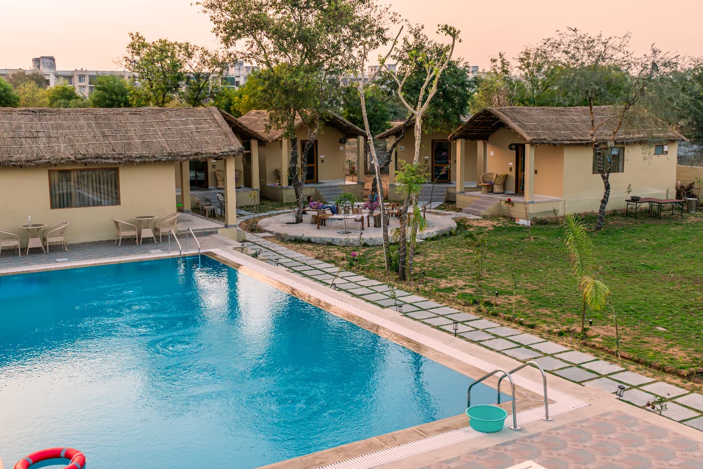 Vrikshavan - Hut Resort 𝗕𝗢𝗢𝗞 Jaipur Farm House