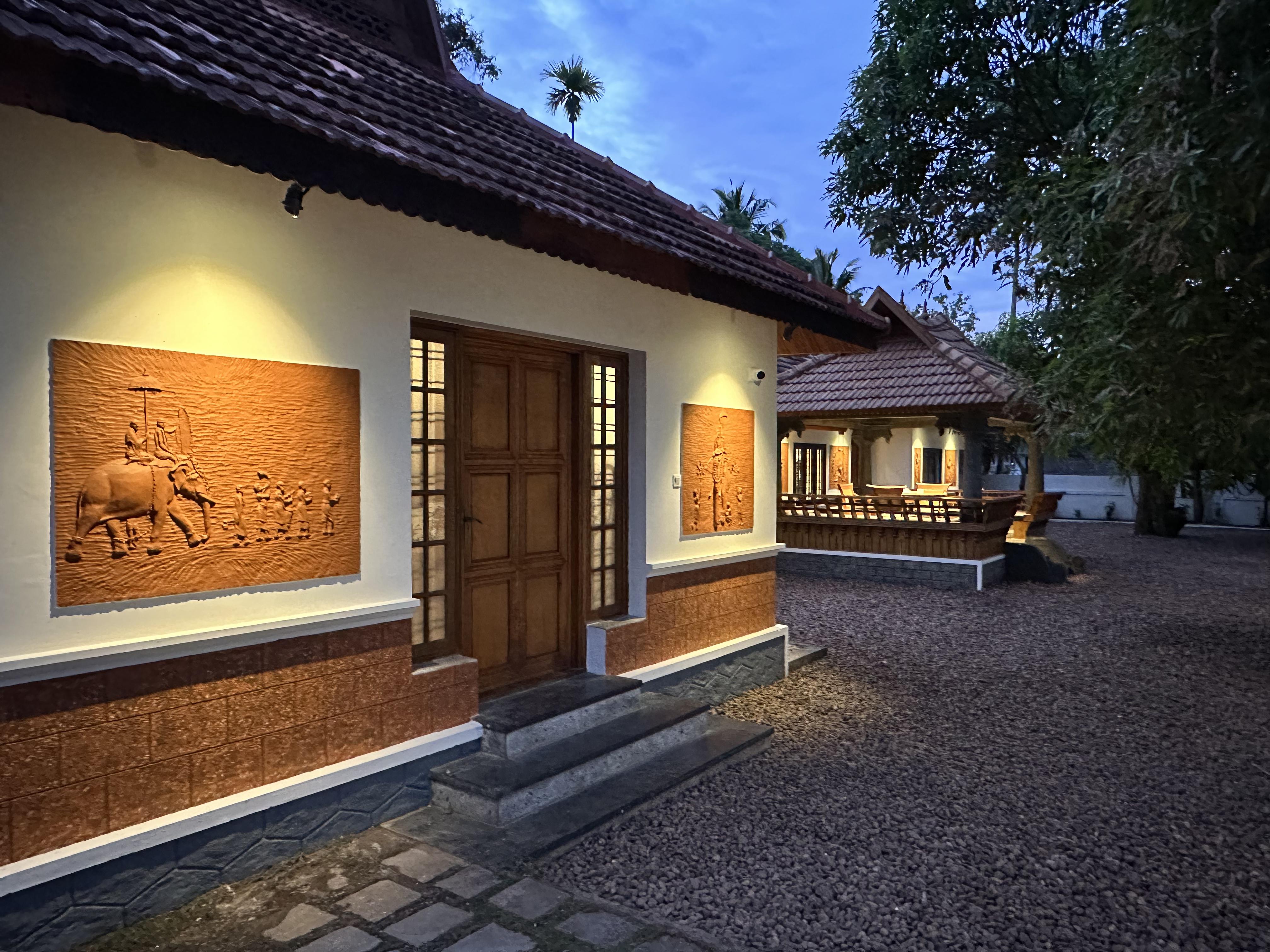 Gouris Homestay 𝗕𝗢𝗢𝗞 Alleppey Homestay