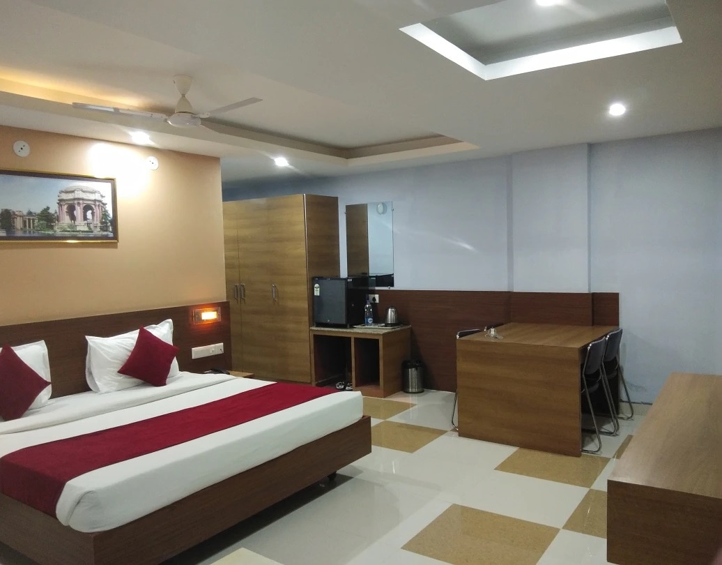 Hotel SPS Inn By BookingCare Rewa - Reviews, Photos & Offer
