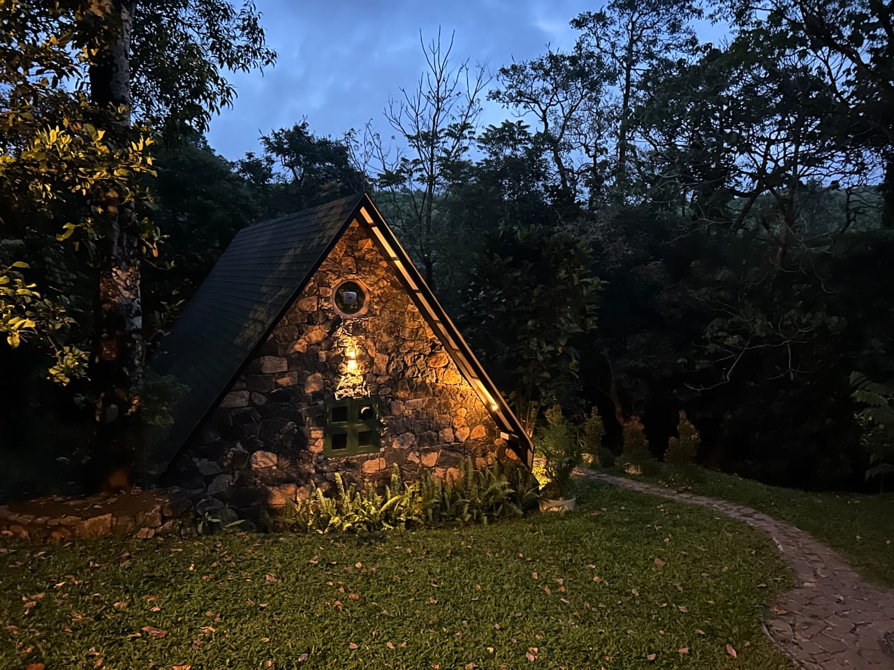 Koodaram Blissful Tenting 𝗕𝗢𝗢𝗞 Kuttikkanam Cottage