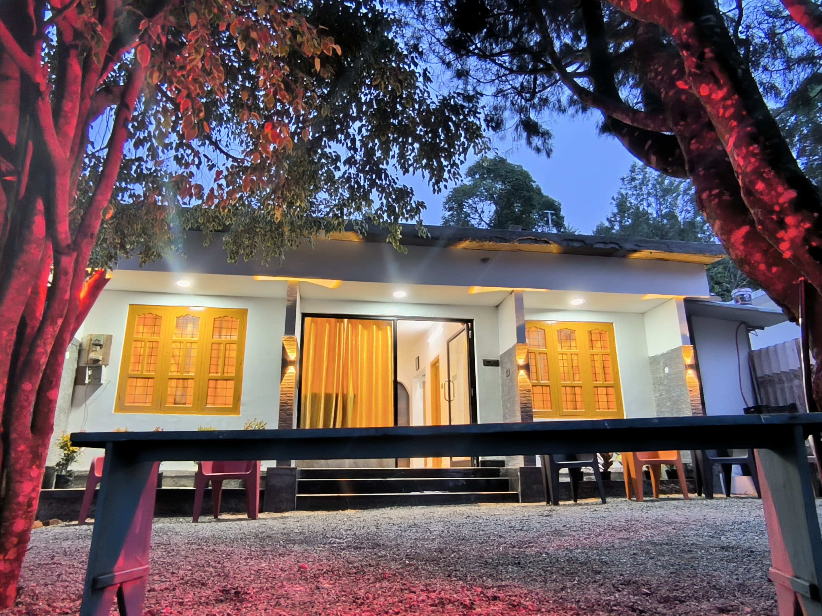 Dream Villa Suryanelli 4BHK Villa 𝗕𝗢𝗢𝗞 Munnar Cottage