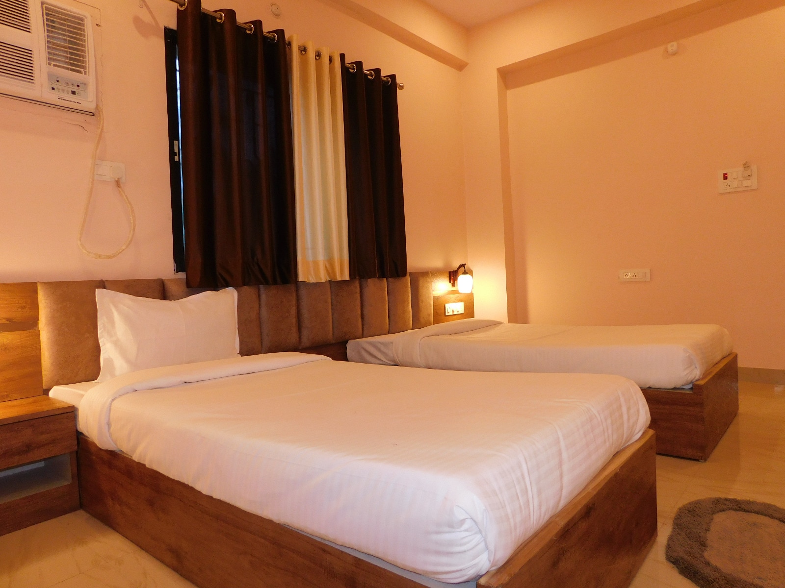 Shiv Sarana Homestayz 𝗕𝗢𝗢𝗞 Varanasi Homestay