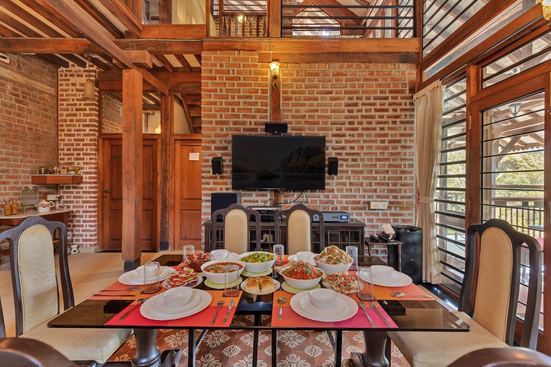 Luxury Farm House Villa with Pool Near Mumbai 𝗕𝗢𝗢𝗞 Wada Villa