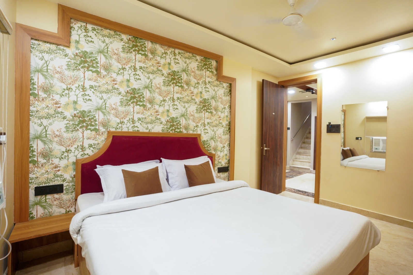 Rooms of Hotel Al Aziz Palace 30 Mts from Dargah Sharif - Hotel in Ajmer