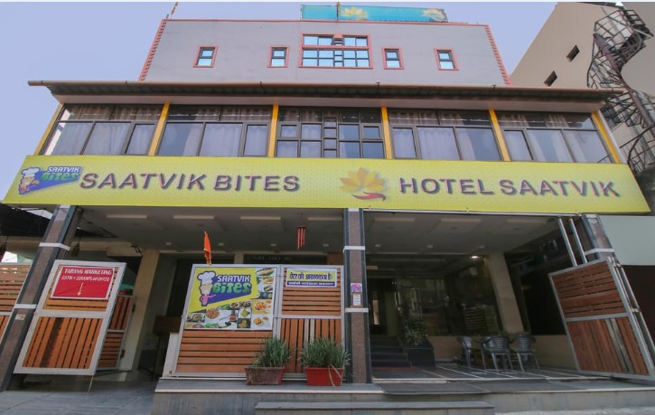 Hotel Saatvik 𝗕𝗢𝗢𝗞 Raipur, Chhattisgarh Hotel