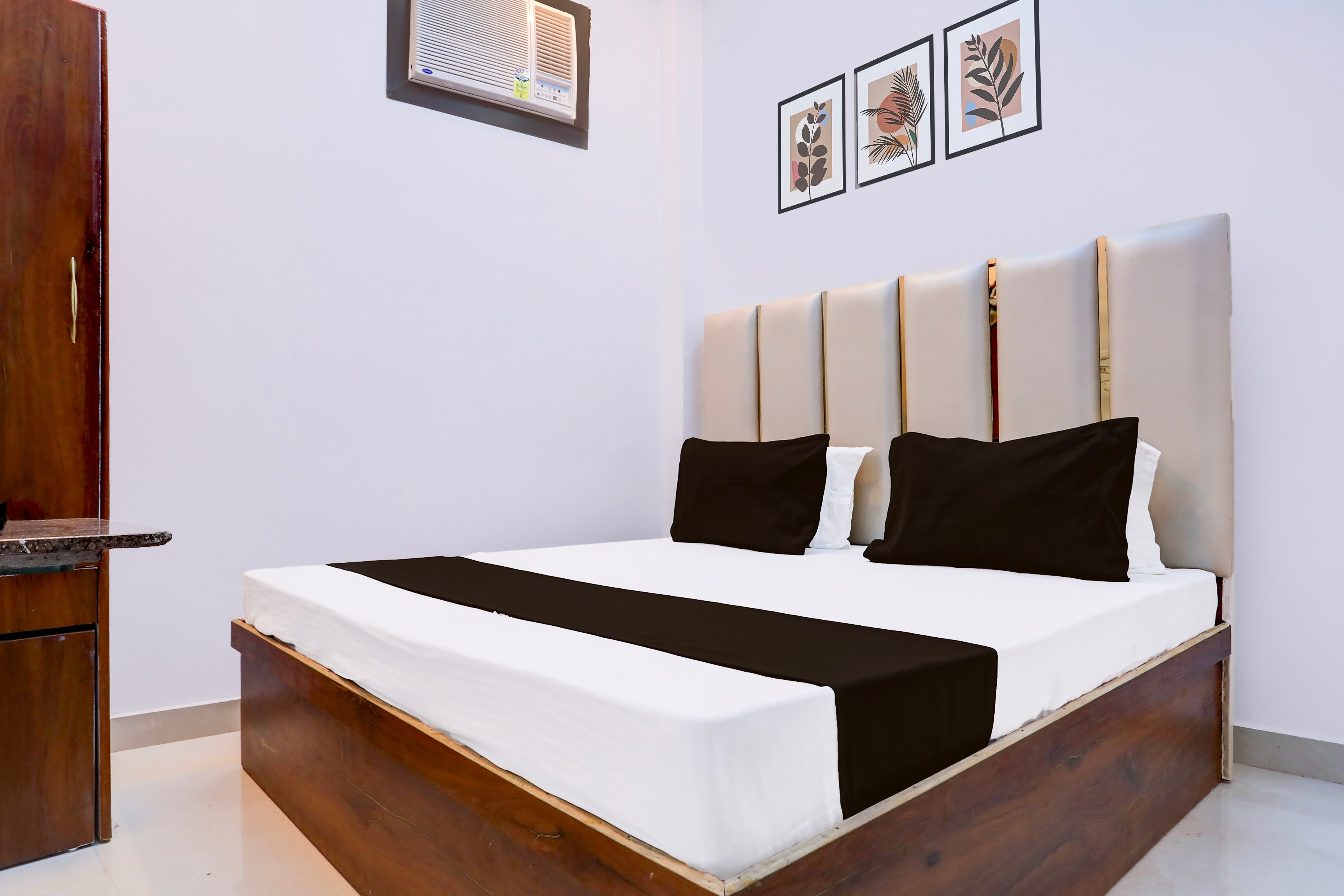 Hotel O GRAND HOTEL 𝗕𝗢𝗢𝗞 Bindki Hotel