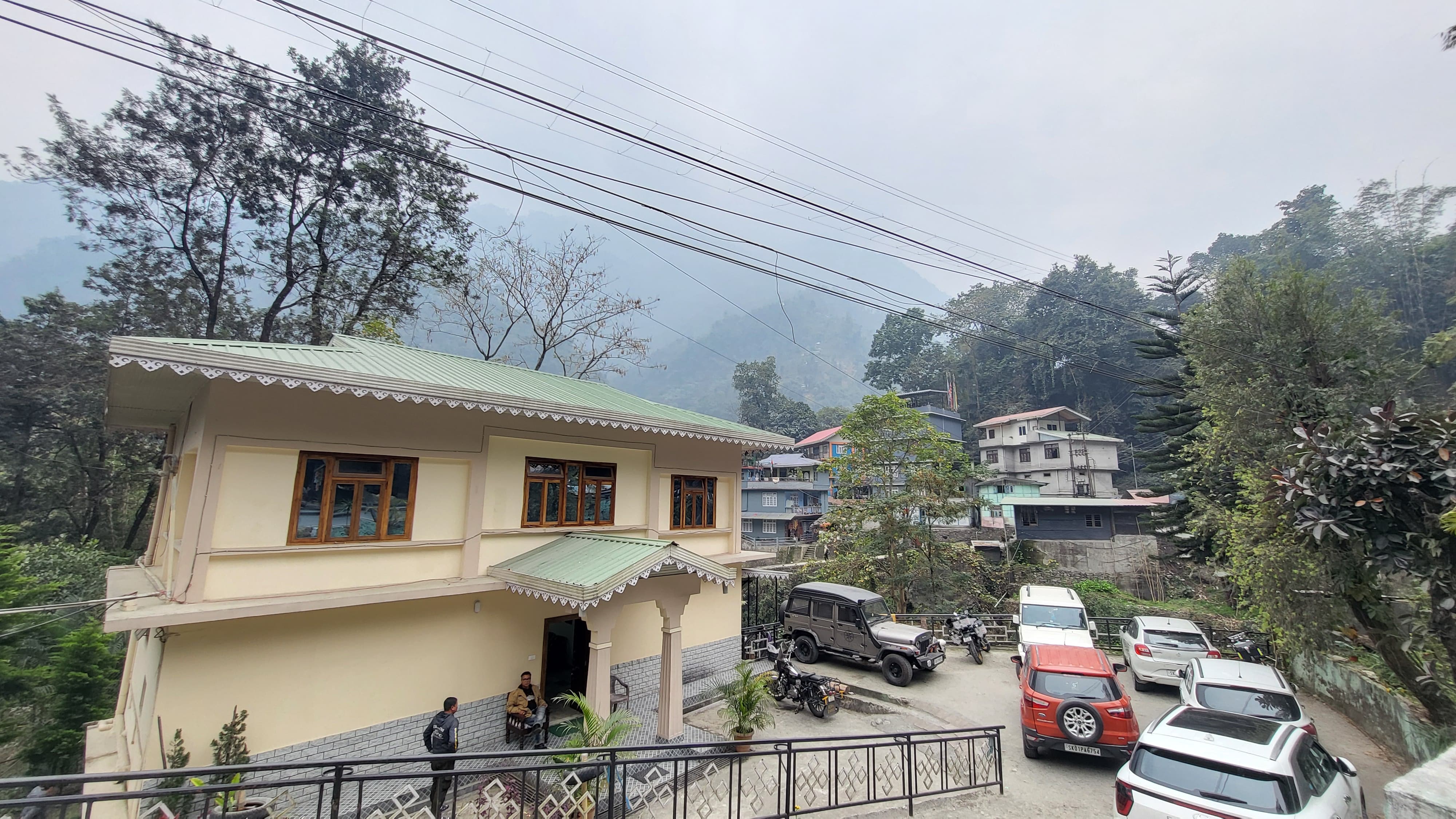 Riders Inn Homestay | Near Water Garden 𝗕𝗢𝗢𝗞 Gangtok Homestay