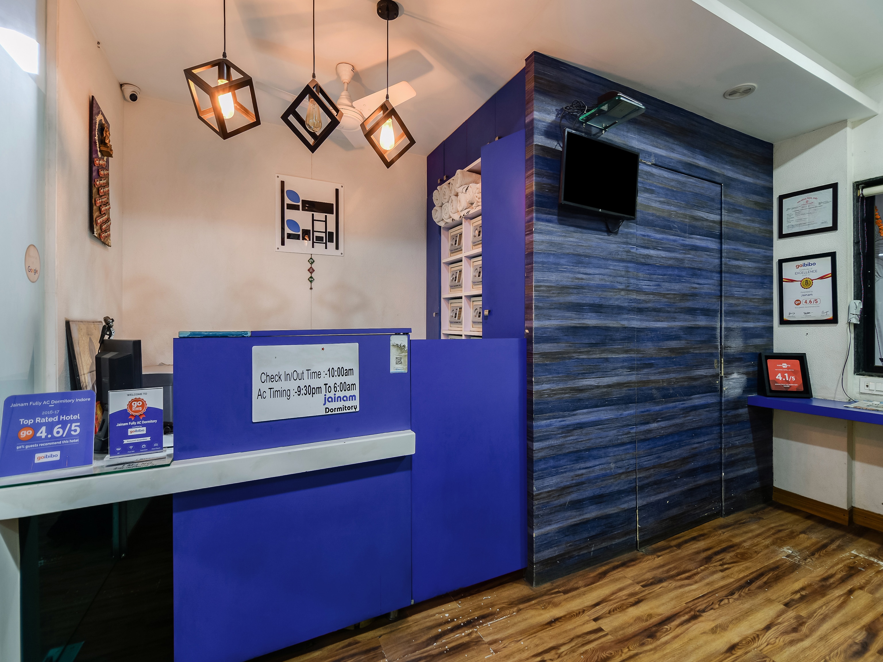 Jainam Dormitory | Bunks in an AC Dorm Hostel Indore - Reviews, Photos ...