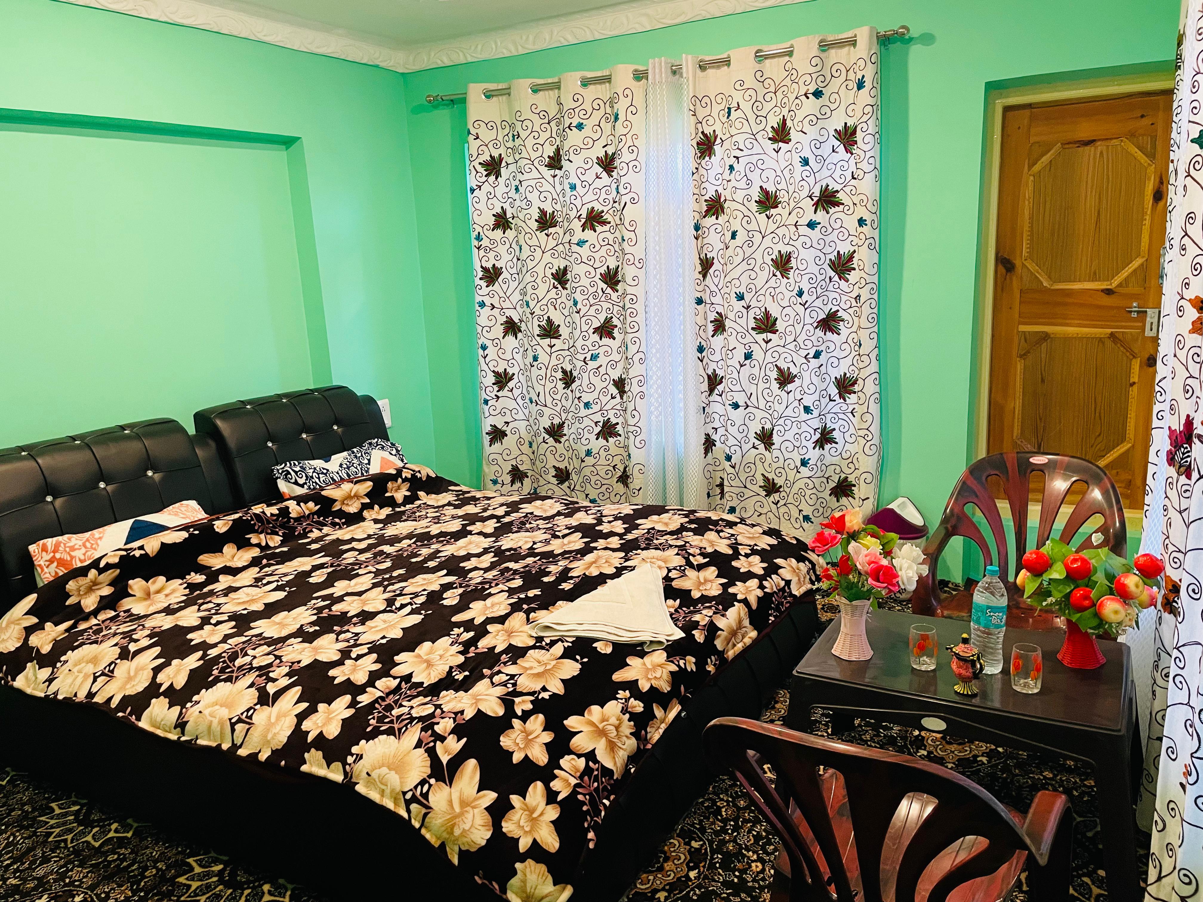 Rooms of Fab Ocean - Homestay in Gulmarg