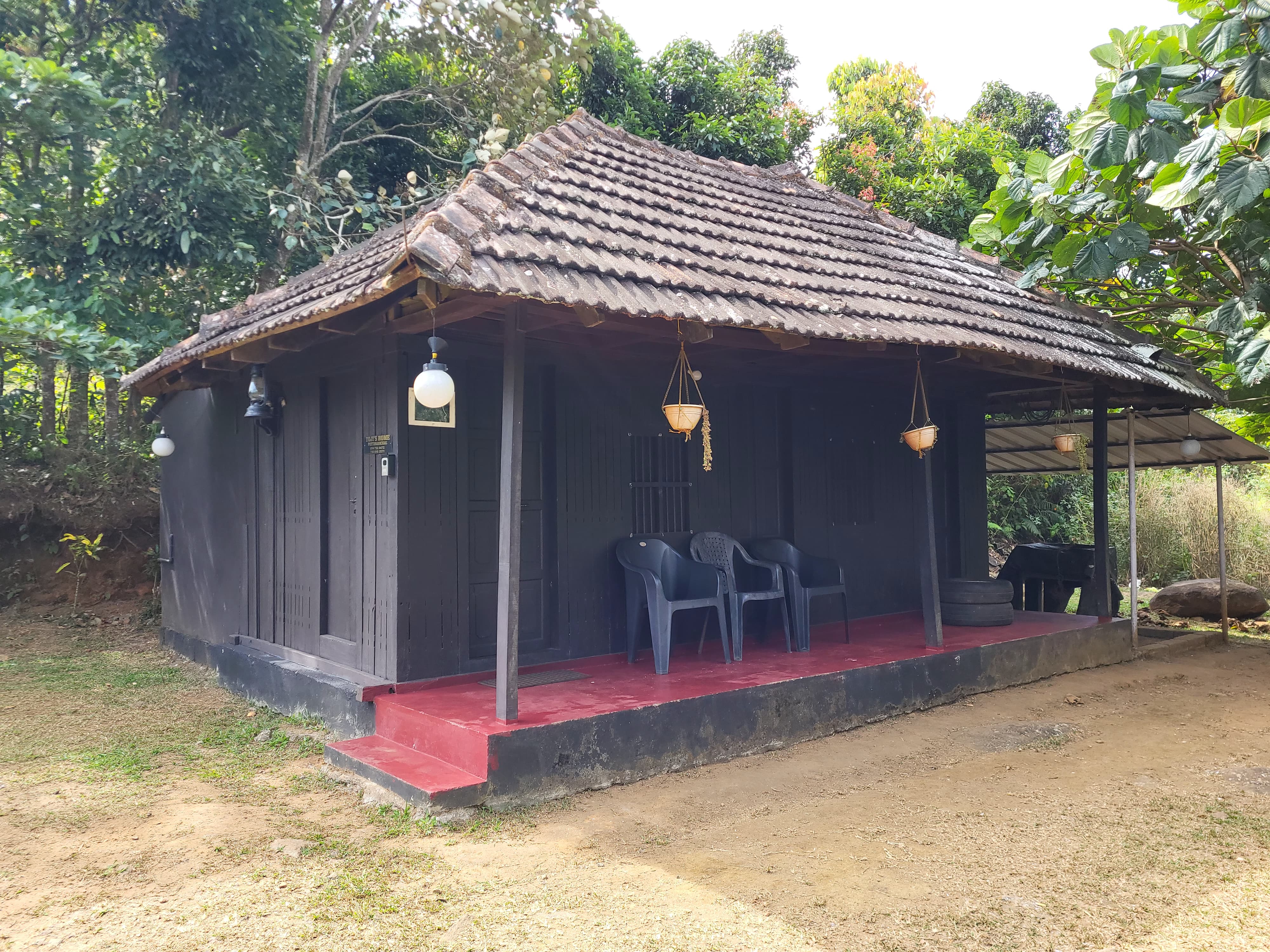 Tojys Homestay 𝗕𝗢𝗢𝗞 Thodupuzha Guest House
