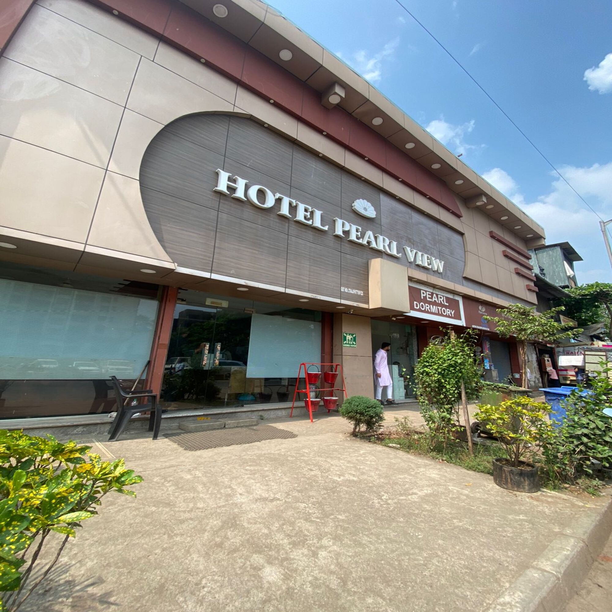 Hotel Pearl View - Near US Embassy Bandra Kurla Complex (BKC), Mumbai Mumbai - Reviews, Photos ...