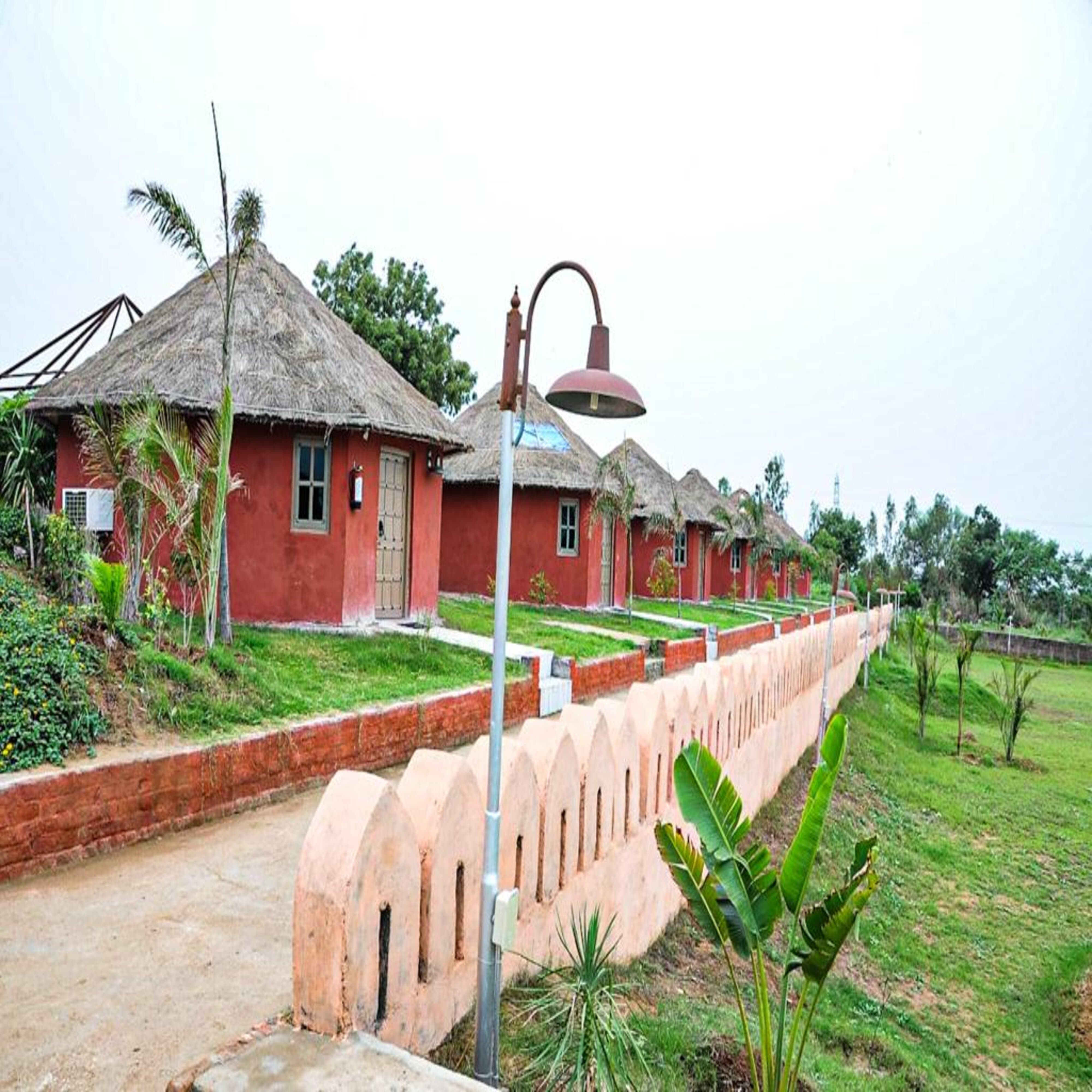 Deshawar Resort - Zanzari Waterfalls Bayad - Reviews, Photos & Offer