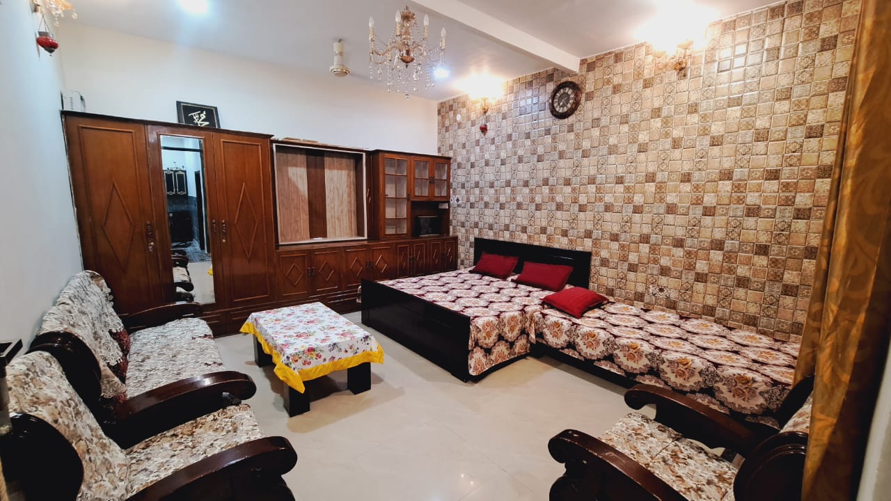 Sufi Khandar Home Stay and Apartment 𝗕𝗢𝗢𝗞 Delhi Apartment