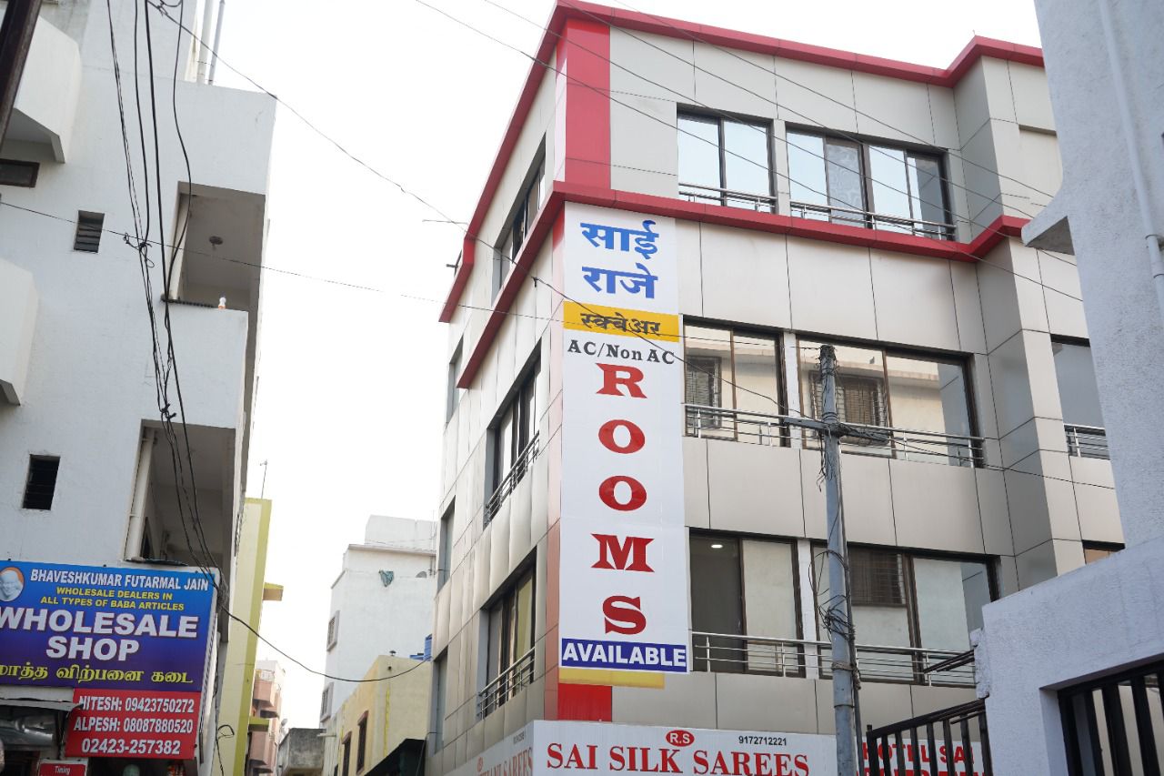 Sai Raje Square 𝗕𝗢𝗢𝗞 Shirdi Guest House