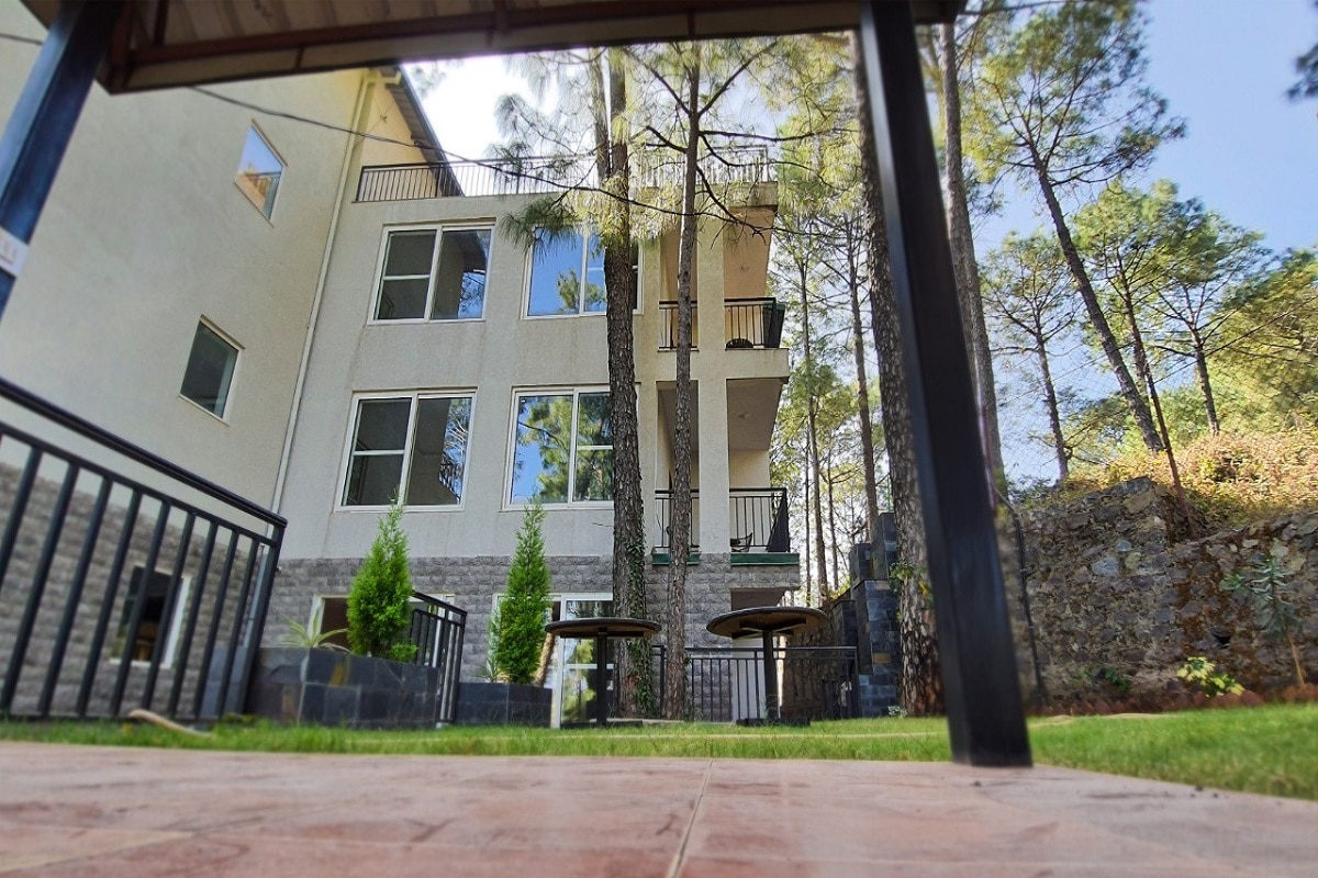 Alpviram 4 BHK Villa 𝗕𝗢𝗢𝗞 Kasauli Villa