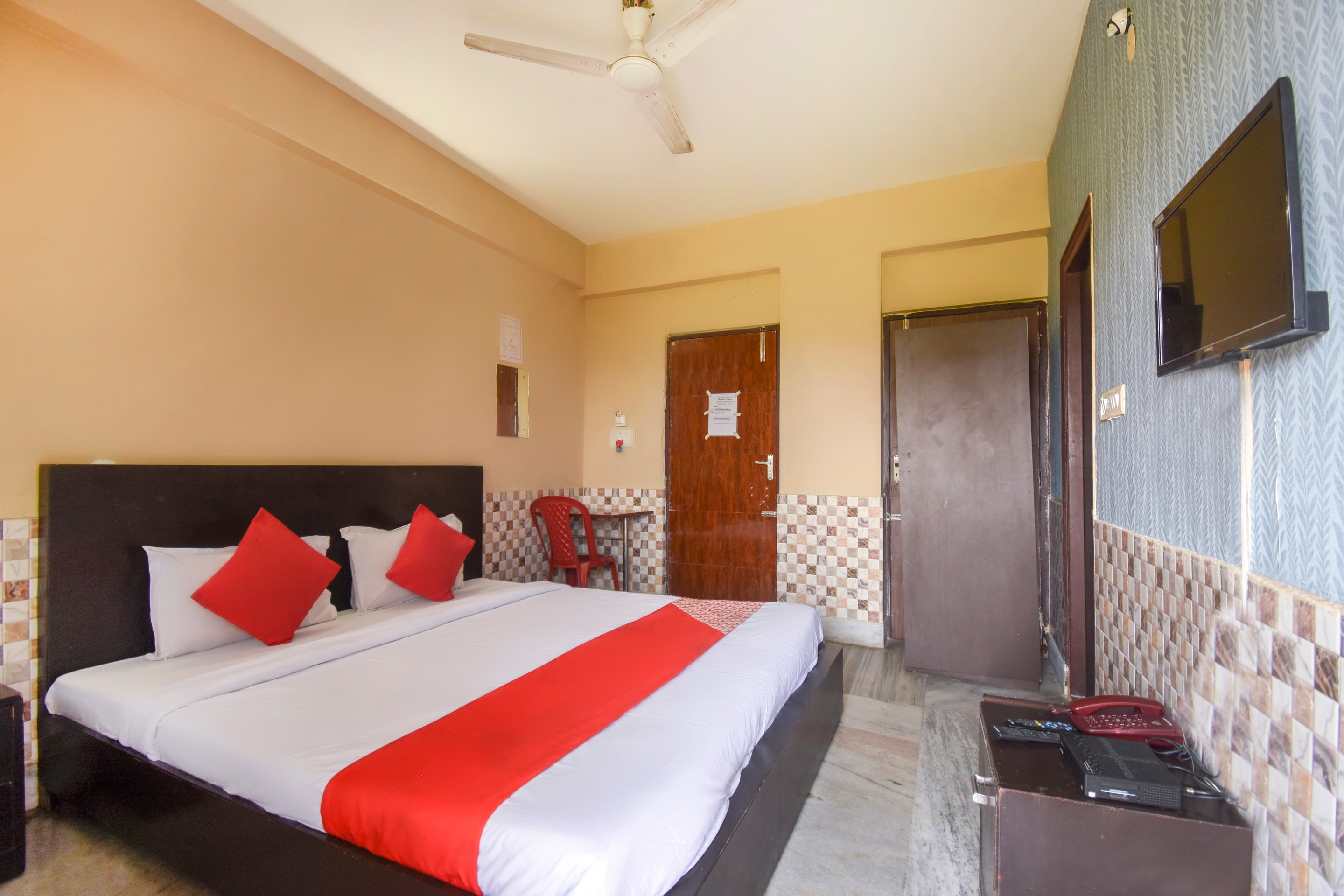 Hotel O Regal Inn 𝗕𝗢𝗢𝗞 Kolkata Hotel