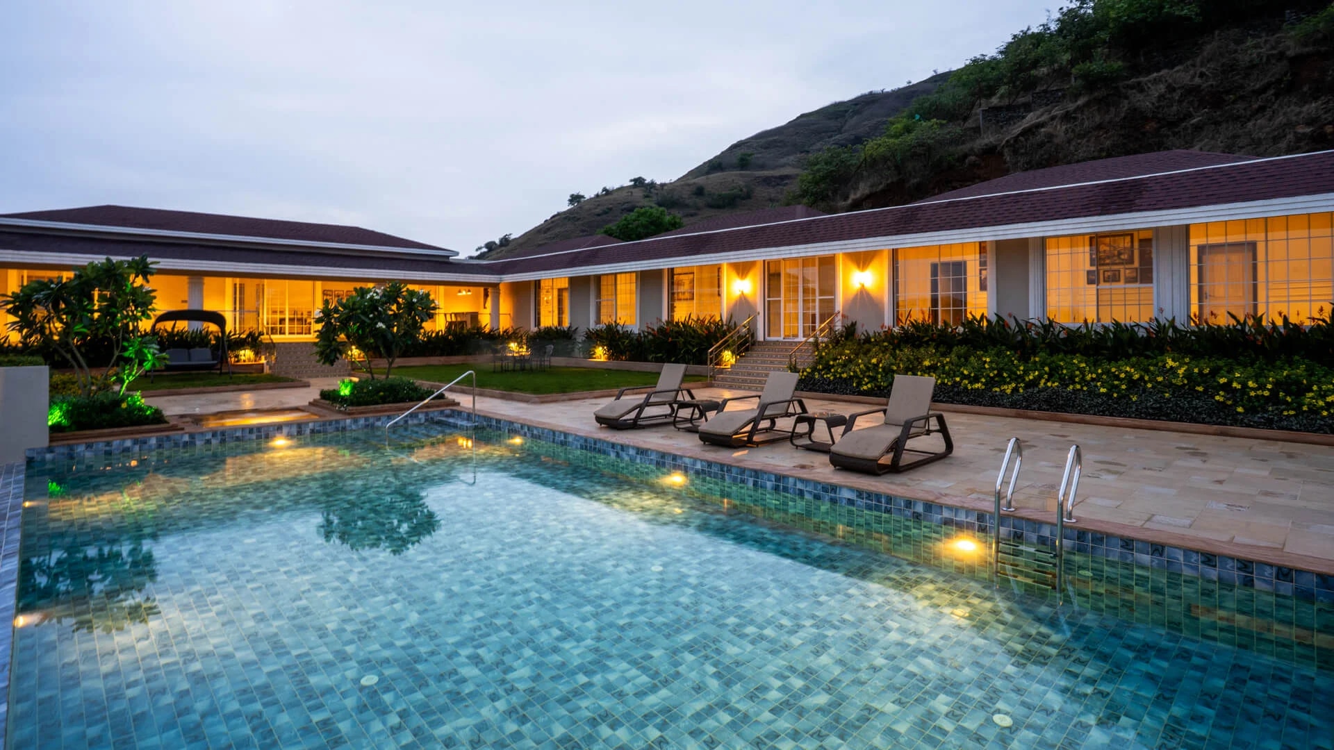 Reviews of LohonoStays Sorrento Villa 7 Bedroom - Villa in Lonavala