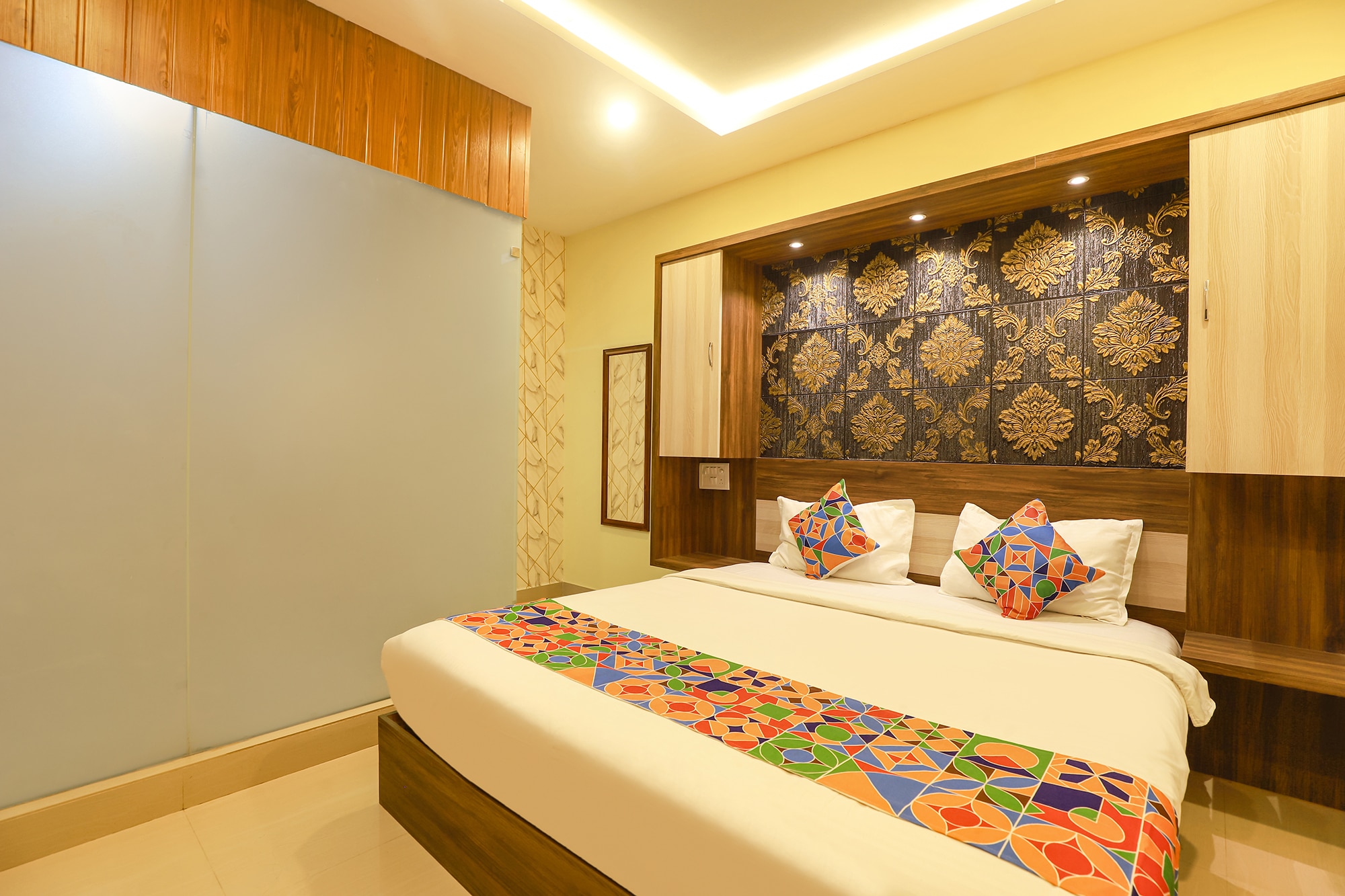 FabHotel Joy Residency 𝗕𝗢𝗢𝗞 Chennai Hotel