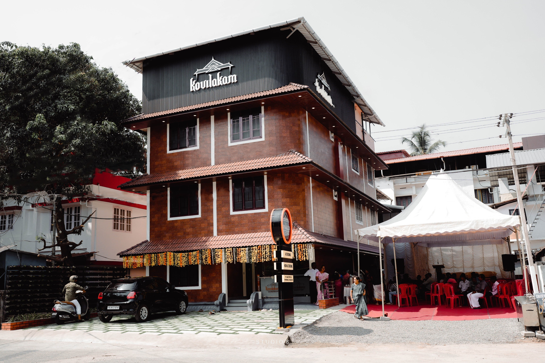 Kovilakam Achutham 𝗕𝗢𝗢𝗞 Guruvayur Hotel