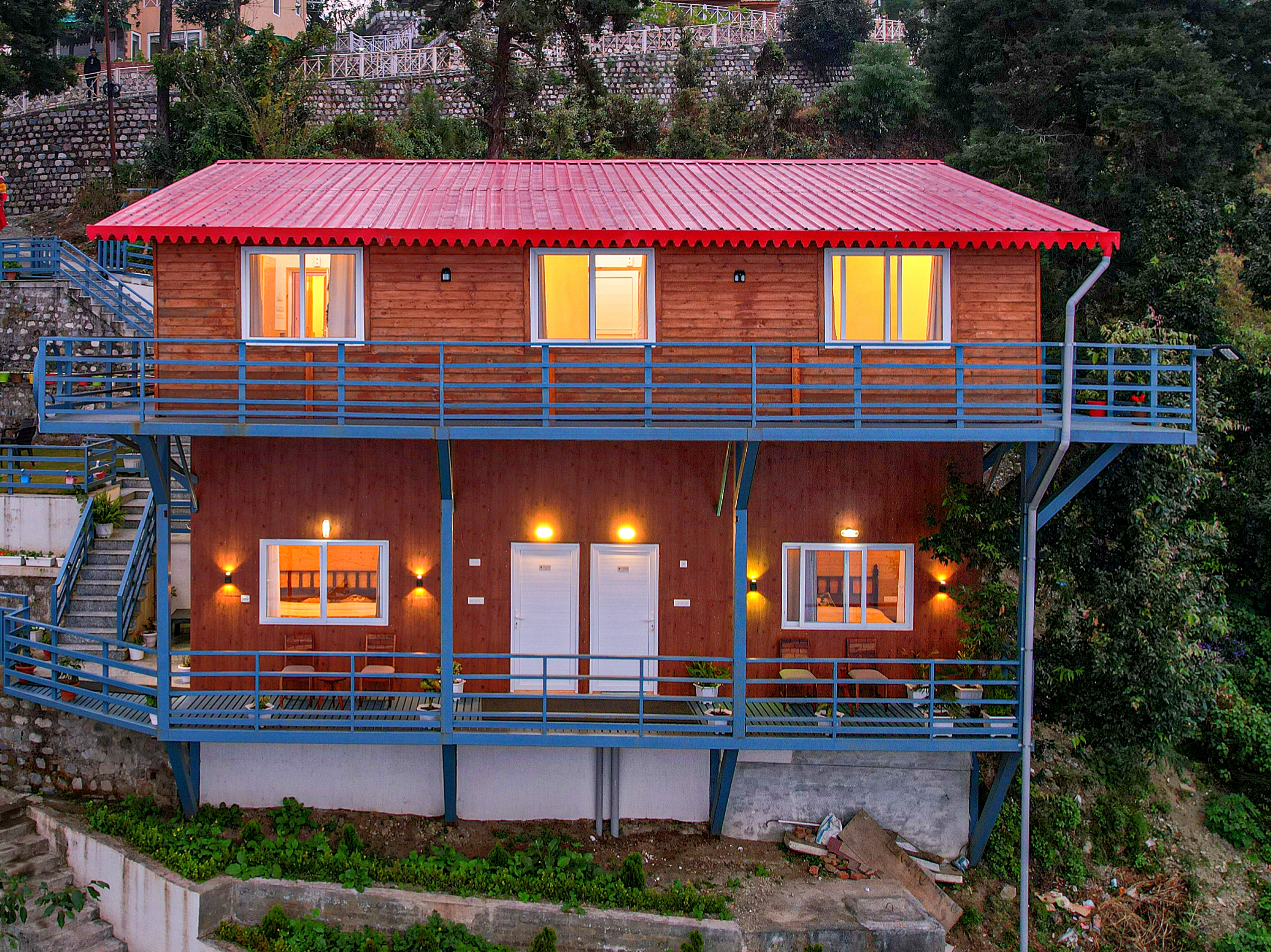 The Urban Escape By Alaya Stays 𝗕𝗢𝗢𝗞 Naukuchiatal Hotel