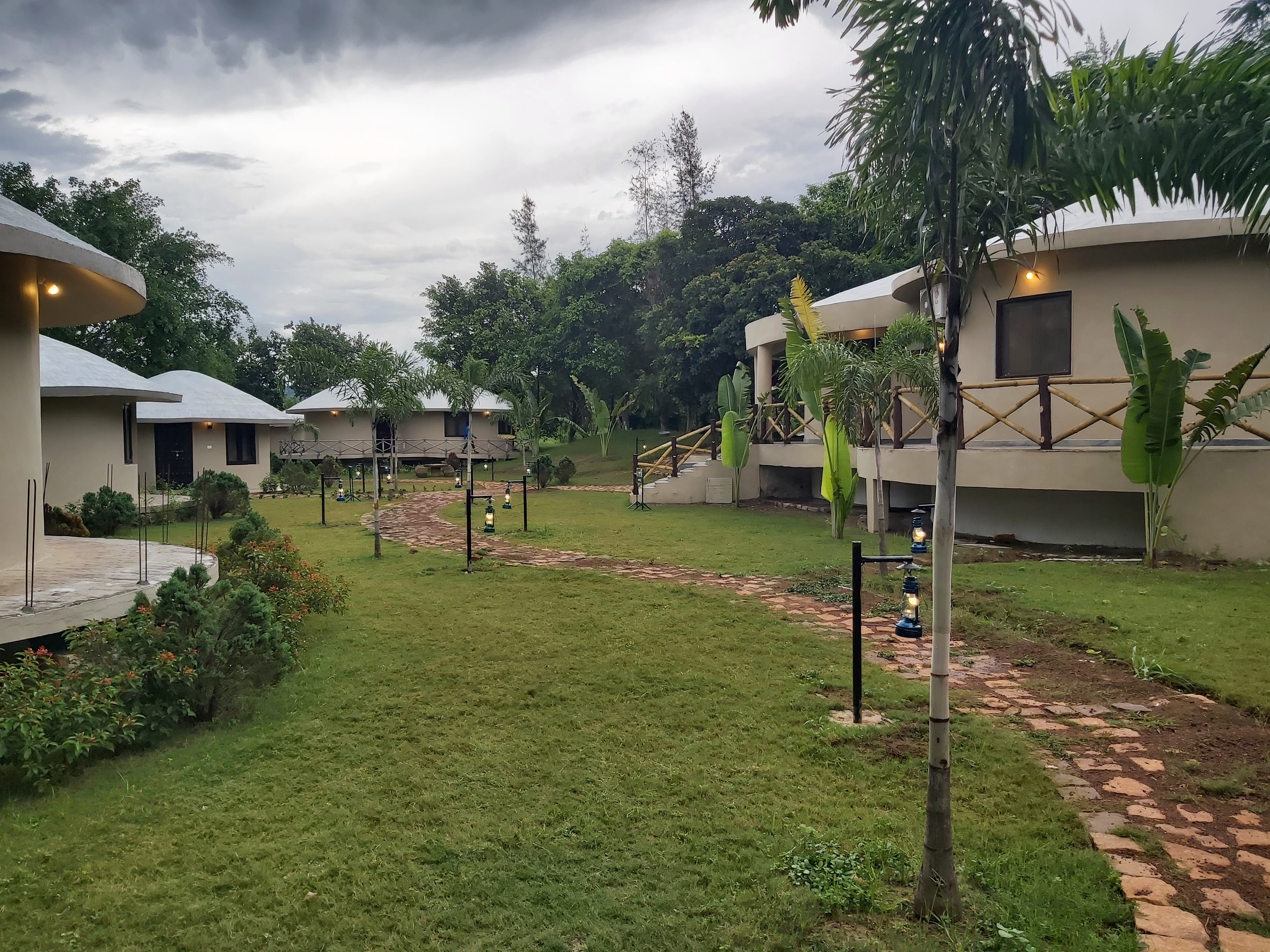Aloha Nature Stay and Resorts 𝗕𝗢𝗢𝗞 Mahasamund Resort