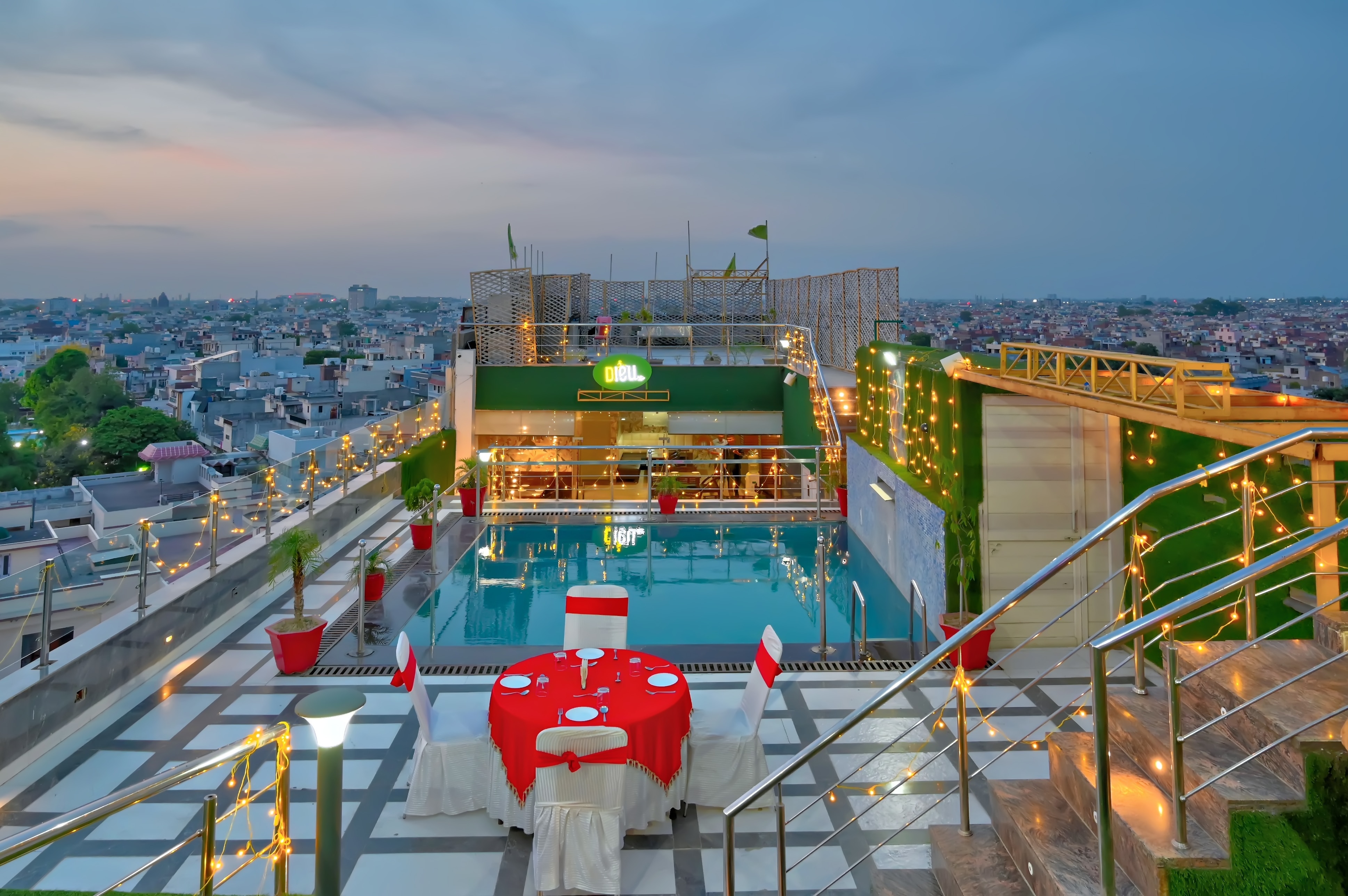Hotel Sallow Royal Suites by Dew Drop 𝗕𝗢𝗢𝗞 Amritsar Hotel