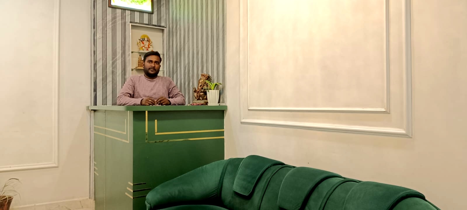 Shiv Vikram House 𝗕𝗢𝗢𝗞 Varanasi Guest House