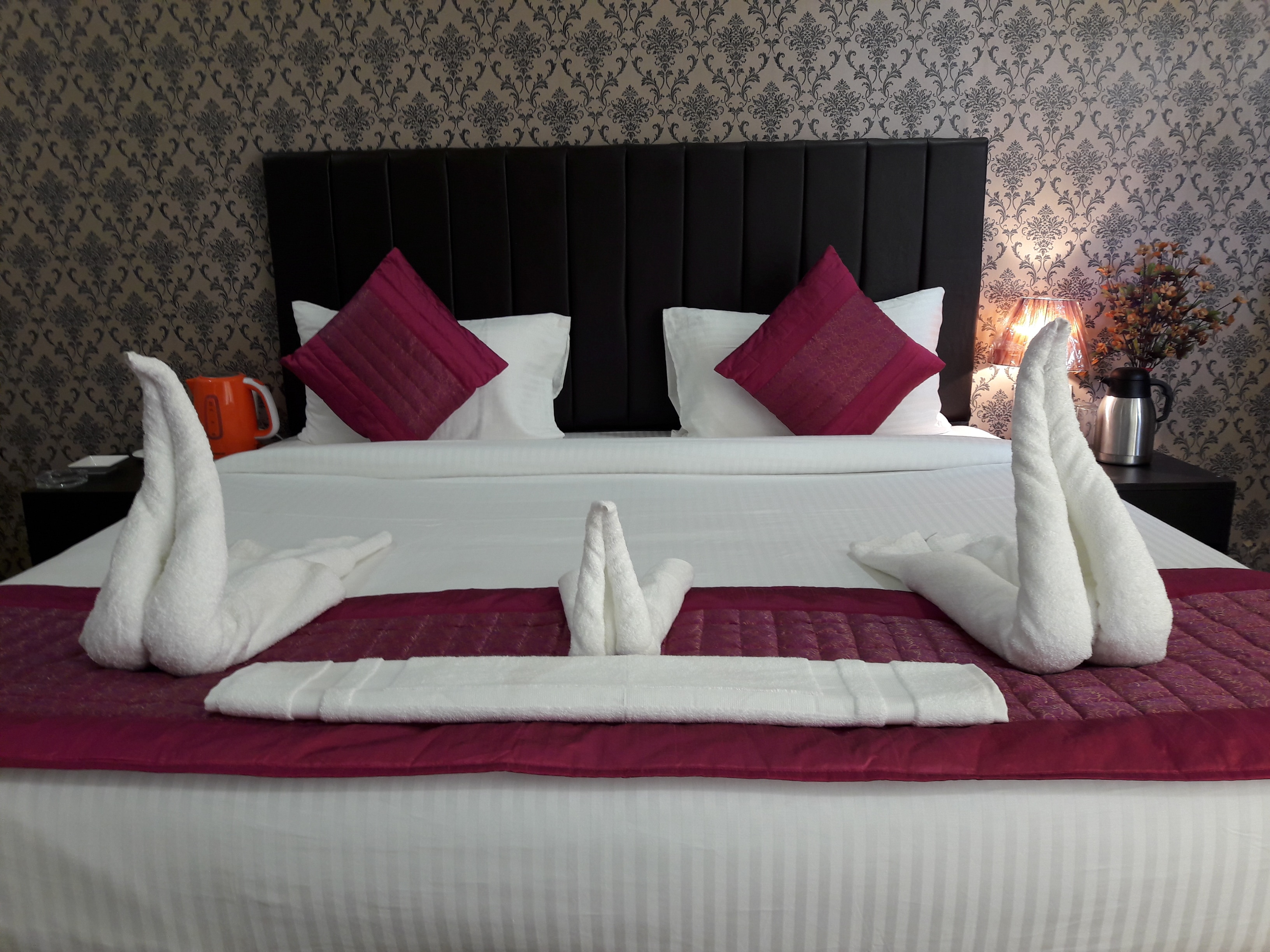 Brij Bhoomi Resort 𝗕𝗢𝗢𝗞 Vrindavan Resort