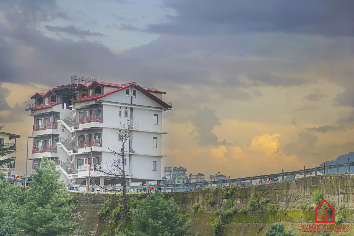ORCHARD - 5 Bedroom House Shimla -By HomestayDaddy 𝗕𝗢𝗢𝗞 Shimla Apartment