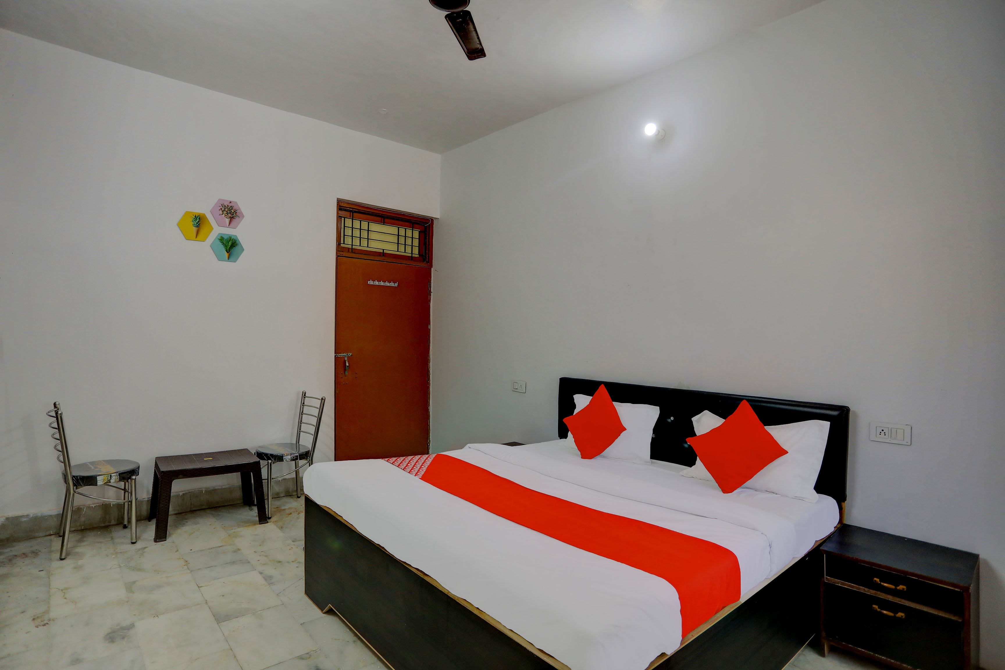 Hotel O Avisha Inn 𝗕𝗢𝗢𝗞 Prayagraj Hotel