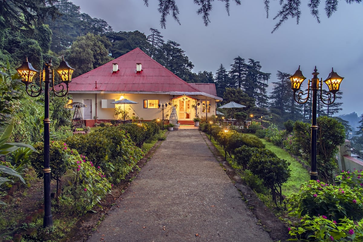 Marley Villa| 3 BHK Heritage Cottage 𝗕𝗢𝗢𝗞 Shimla Villa
