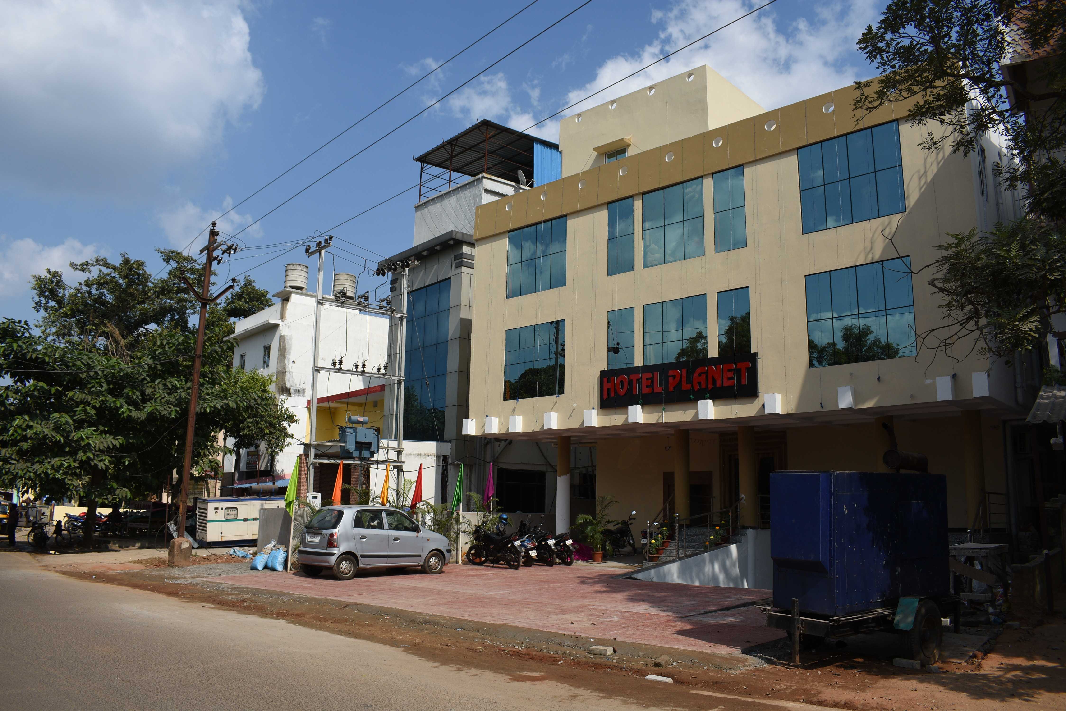 Collection O Planet 𝗕𝗢𝗢𝗞 Bhubaneshwar Hotel