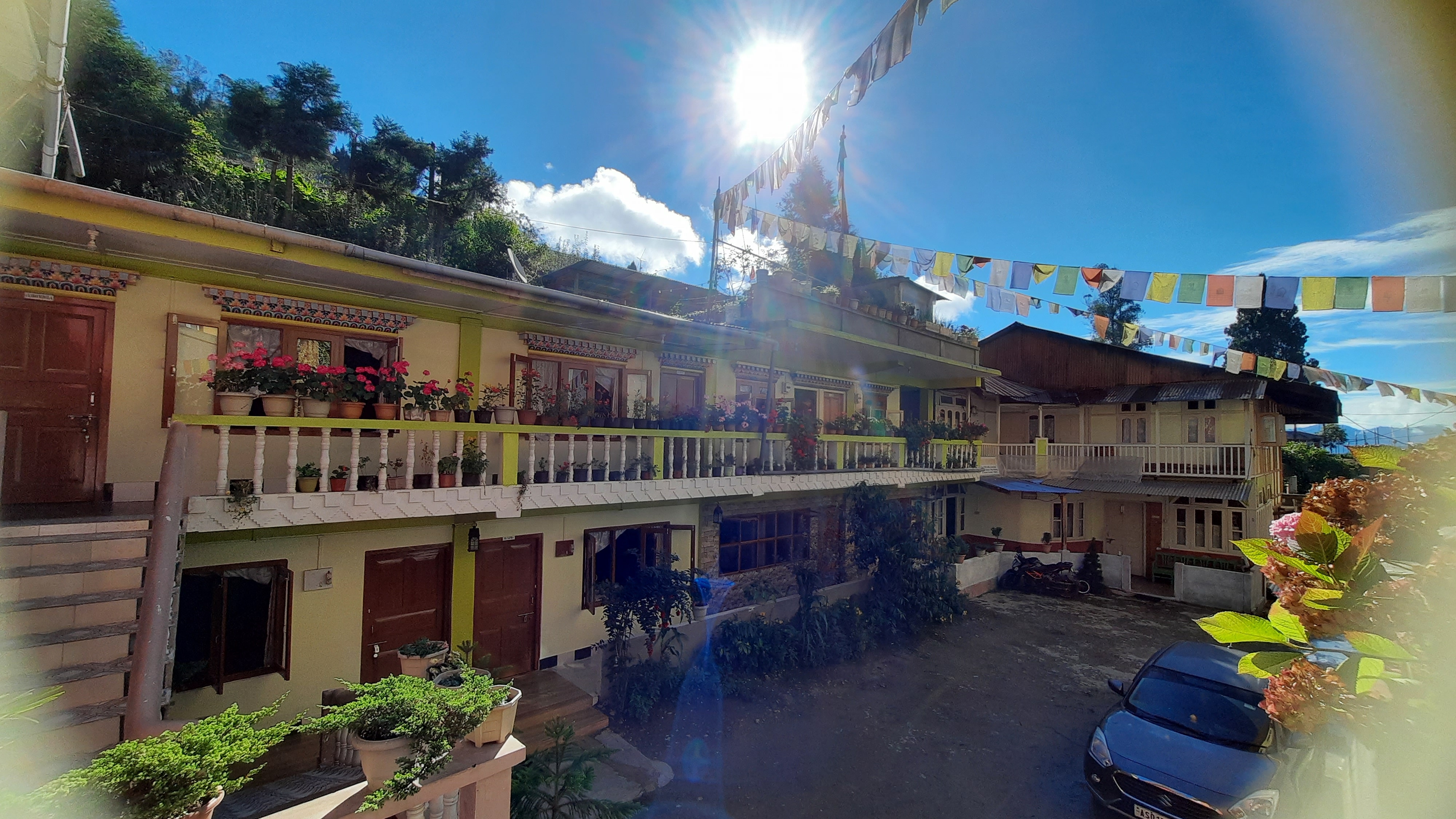 anu homestay 𝗕𝗢𝗢𝗞 Bomdila Homestay